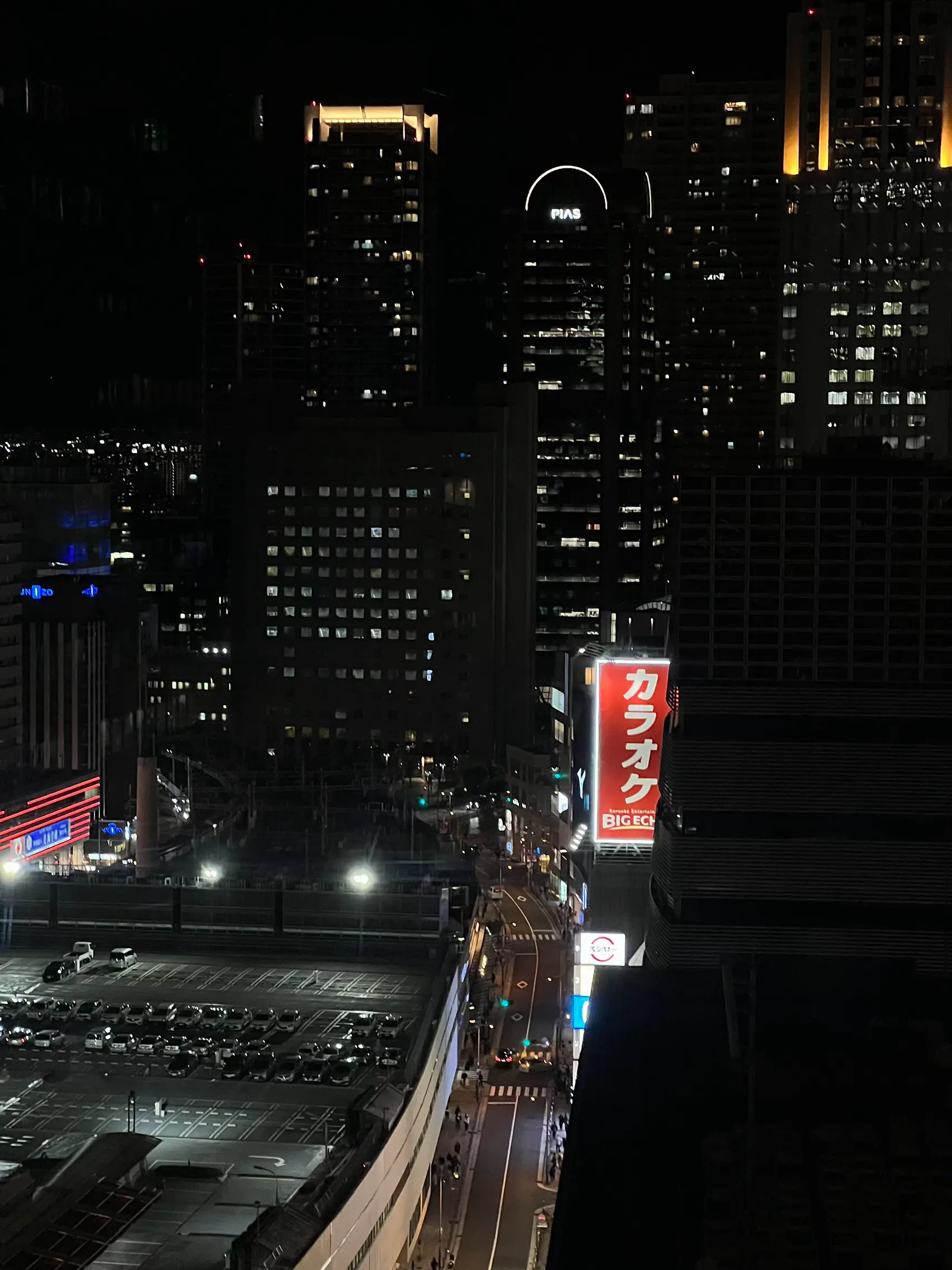 Hep Five Ferris Wheel | ชิงช้าสวรรค์แดงย่าน Umeda | แกลเลอรีที่โพสต์โดย Tiwa | Lemon8