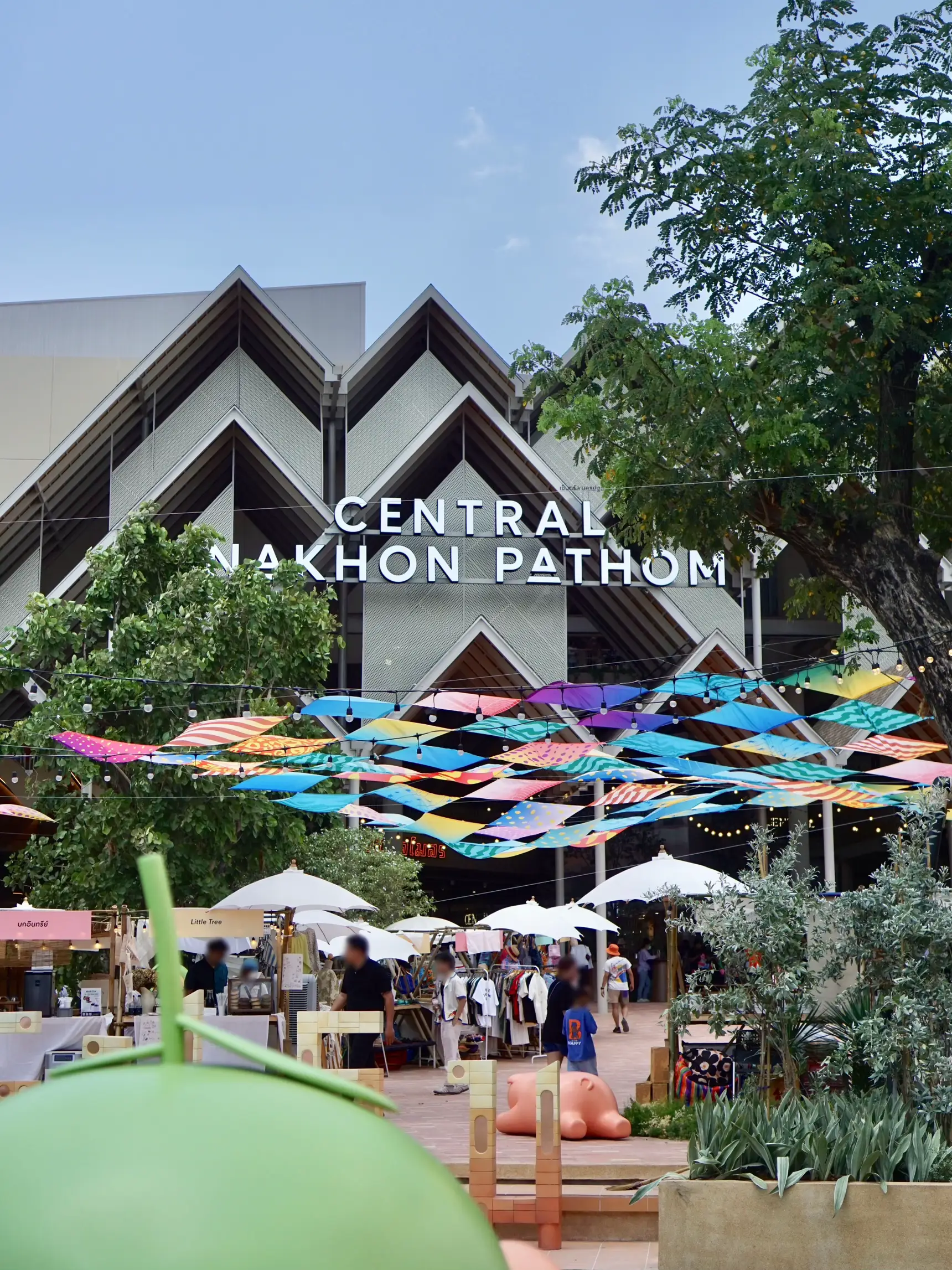 Central Nakhon Pathom🛕 | แกลเลอรีที่โพสต์โดย Places two Go | Lemon8