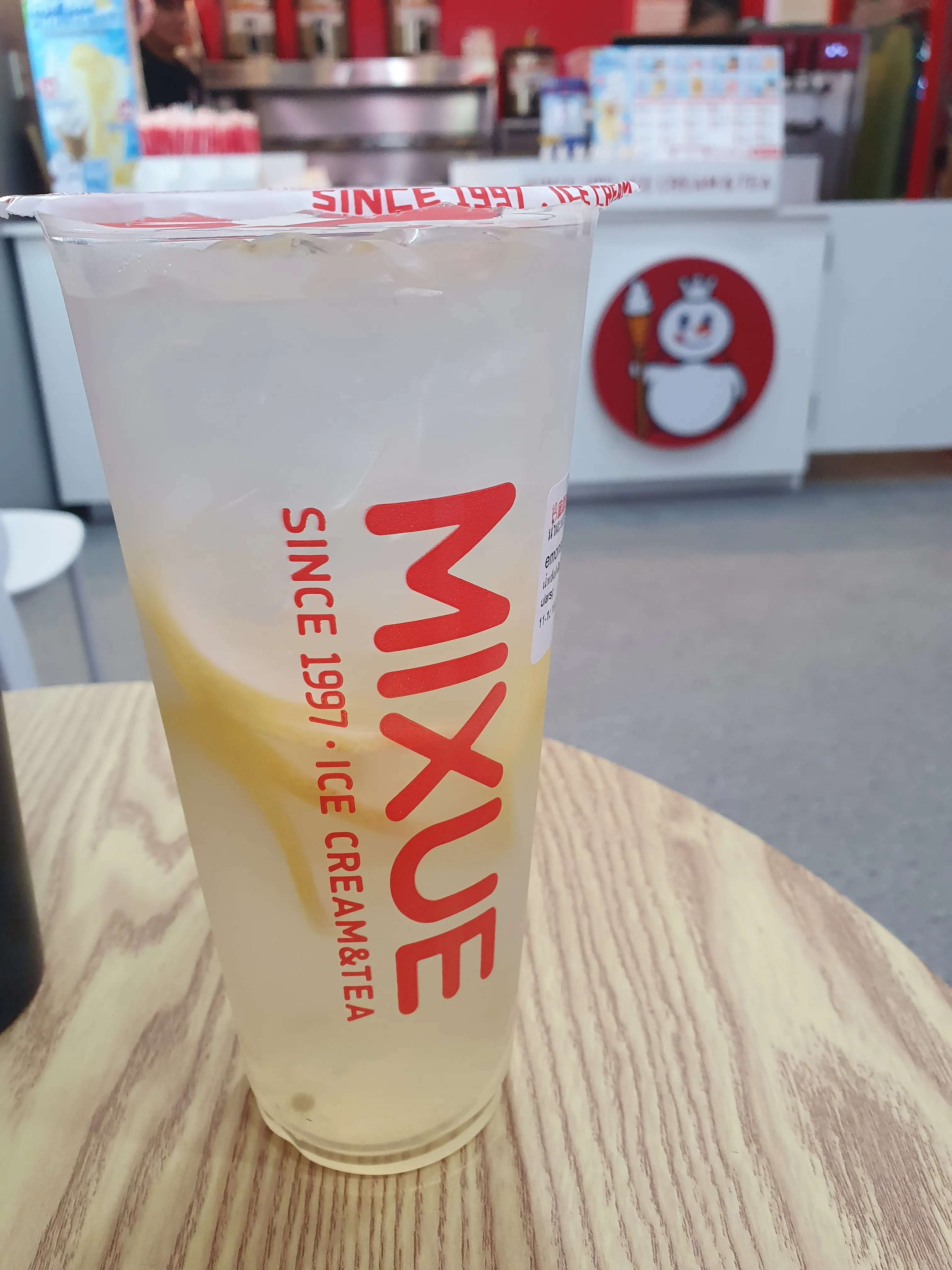 MIXUE (มี่เสว่ย) ลองแล้วเป็นไง? | แกลเลอรีที่โพสต์โดย Uin | Lemon8