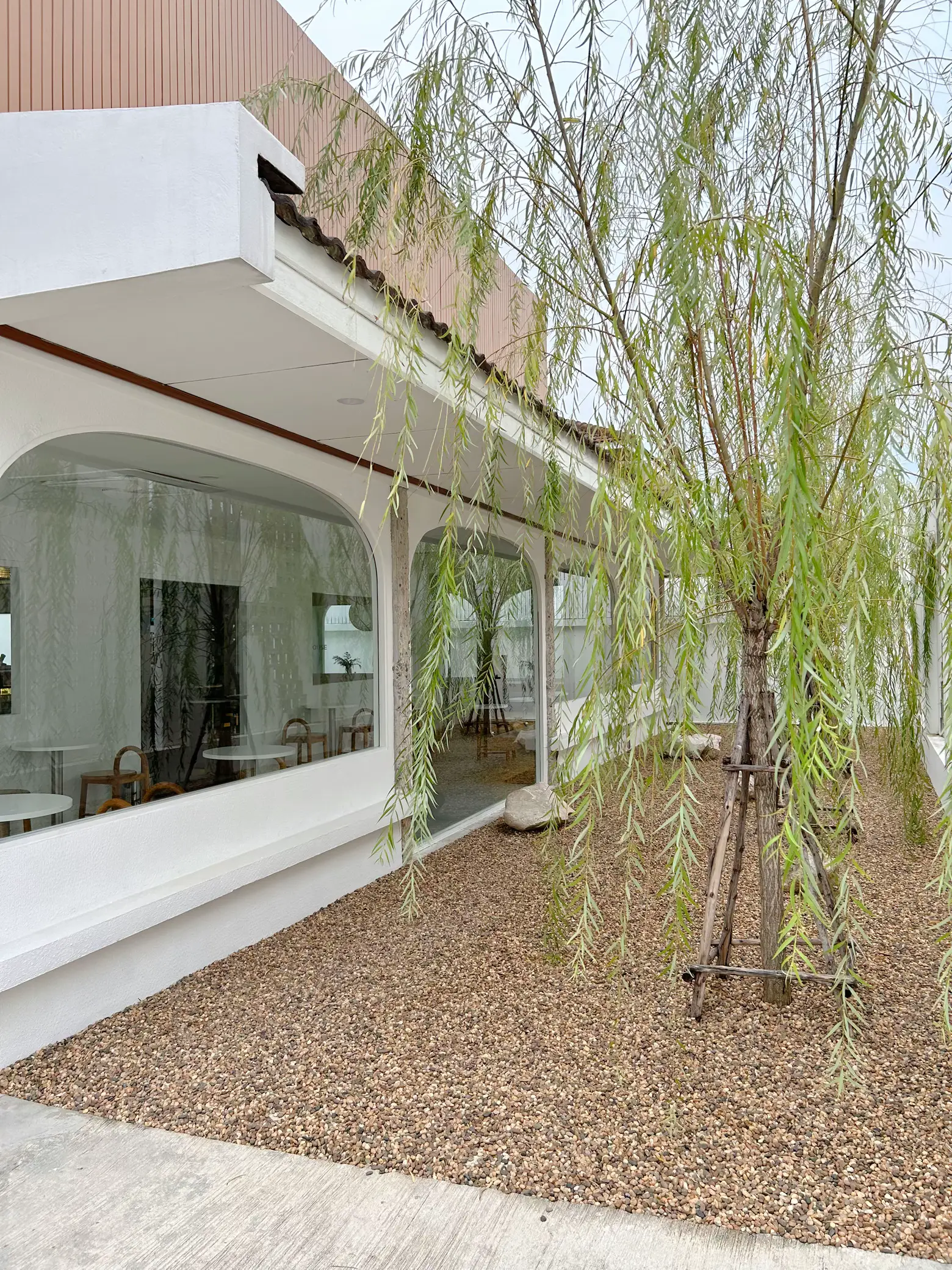 RHOUSE คาเฟ่สุดมินิมอลย่านลำลูกกา ขนมอร่อยมากก | แกลเลอรีที่โพสต์โดย ♡ ...