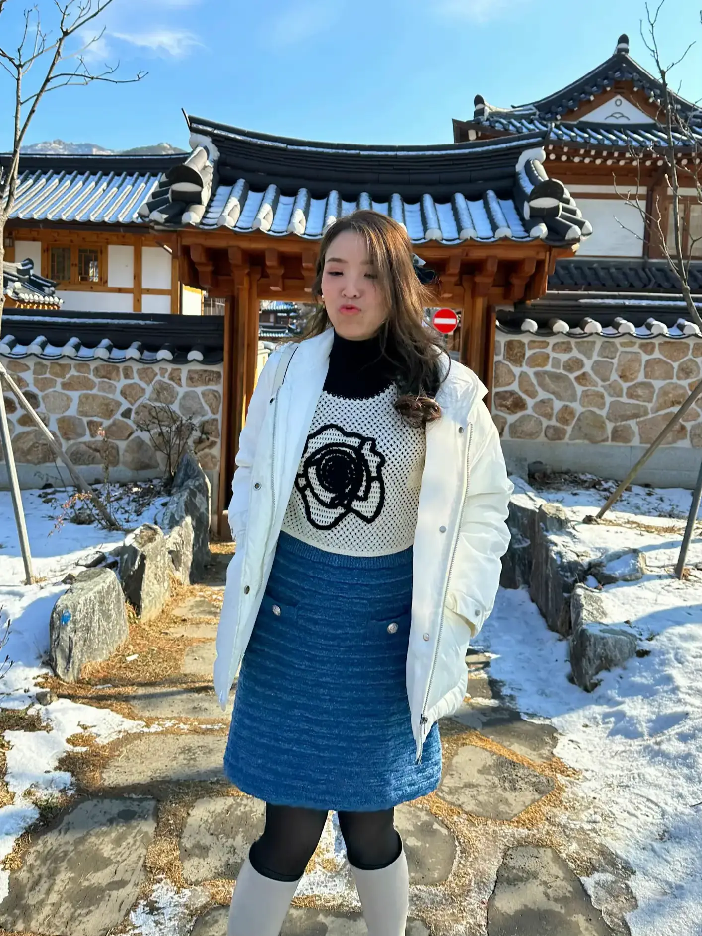 พิกัดชุด OOTD in korea Part I มาแล้วค่า 💙🤍 | แกลเลอรีที่โพสต์โดย ...