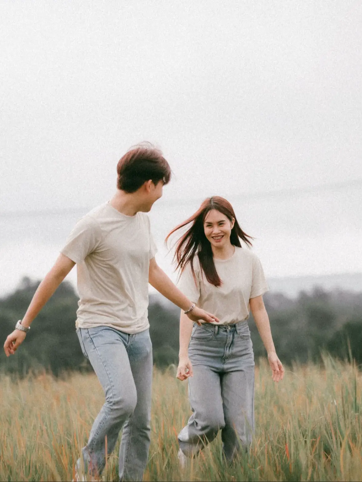 ถ่ายพรีเวดดิ้ง สไตล์มินิมอล ที่อุทยานแห่งชาติเขาใหญ่ | แกลเลอรีที่โพสต์โดย Chawin | Lemon8