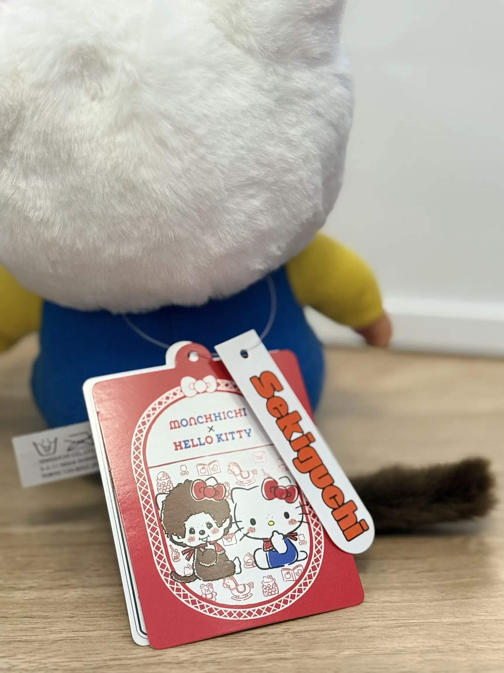 สะสมให้ครบ...Monchhichi x Hello Kitty | แกลเลอรีที่โพสต์โดย ป้ายยาเพลินๆ | Lemon8