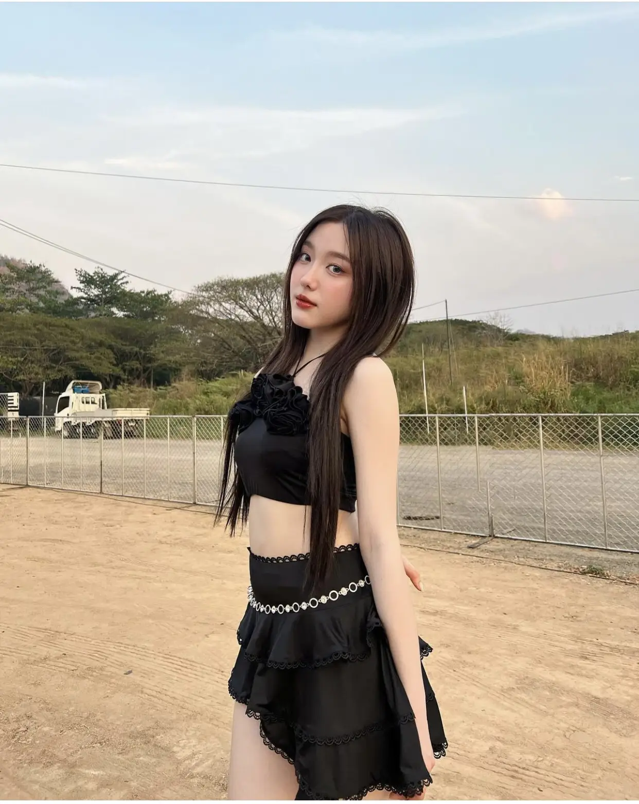 ชุดแบบอ๊ะอาย | แกลเลอรีที่โพสต์โดย Nuch | Lemon8