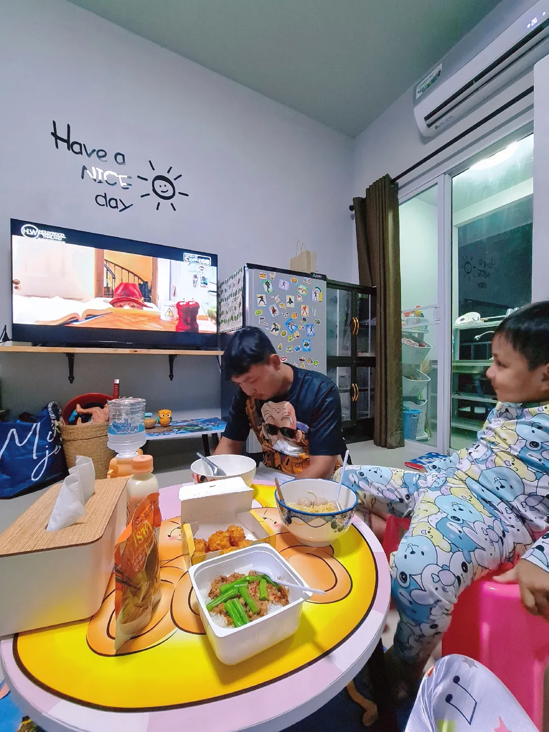 😍🌷ความสุข คือ การได้กินข้าวด้วยกัน | แกลเลอรีที่โพสต์โดย Benchawan | Lemon8