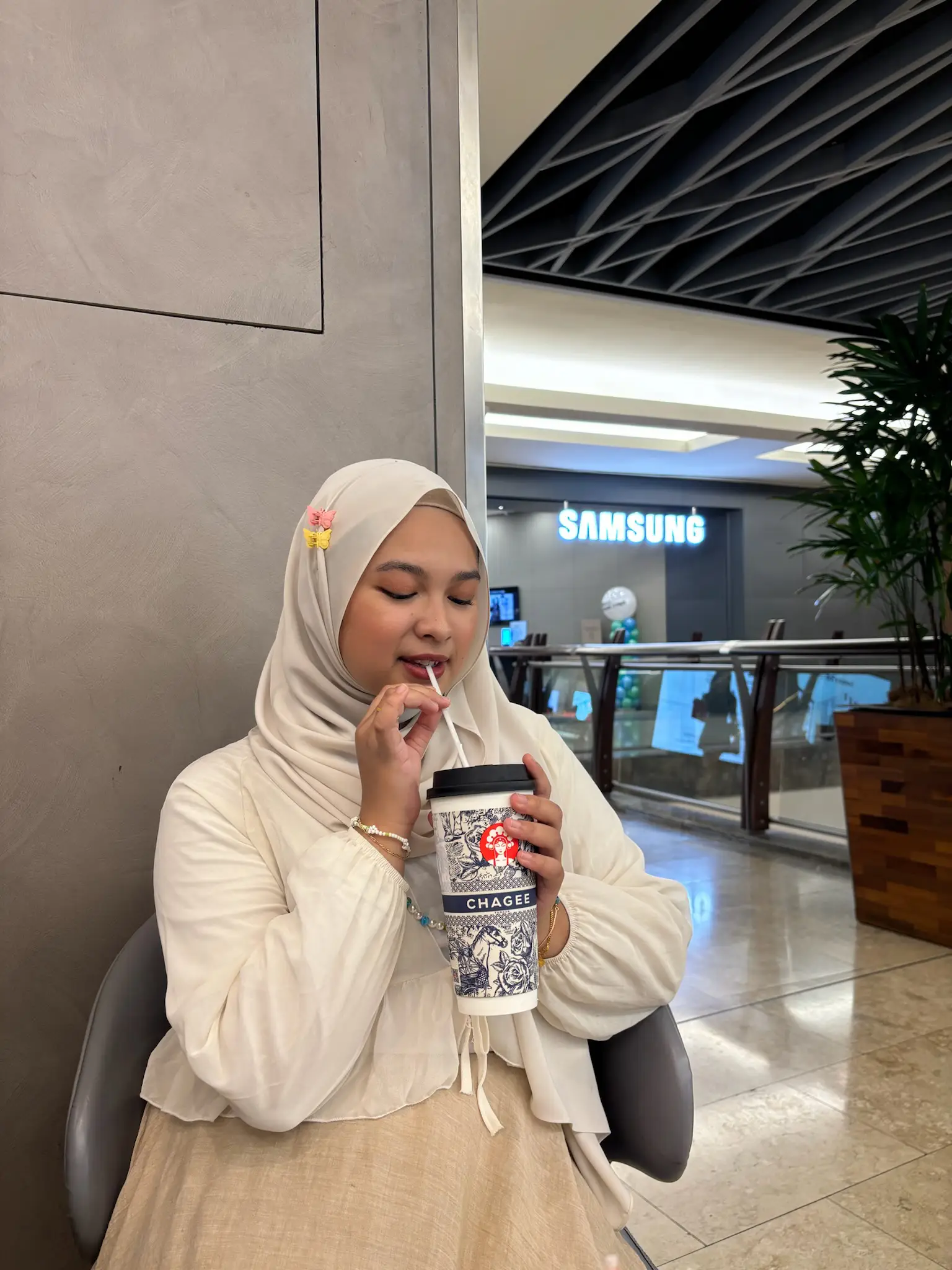 Buy or Bye? Luxury Milk Tea by CHAGEE | Galeri disiarkan oleh Aliashahira | Lemon8