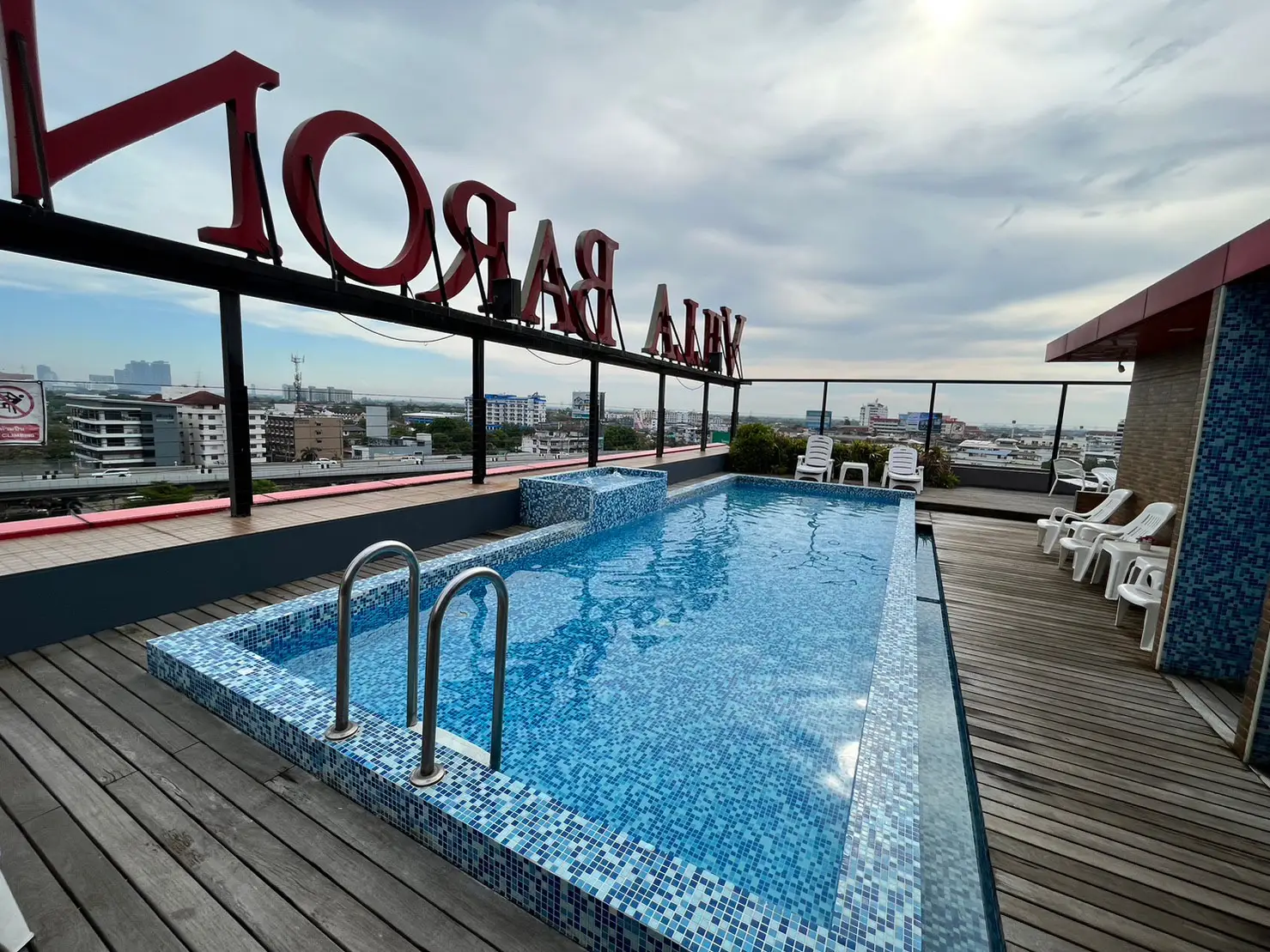 รีวิวที่พักไกล้อิมแพคเมืองทอง | แกลเลอรีที่โพสต์โดย Miw miw | Lemon8