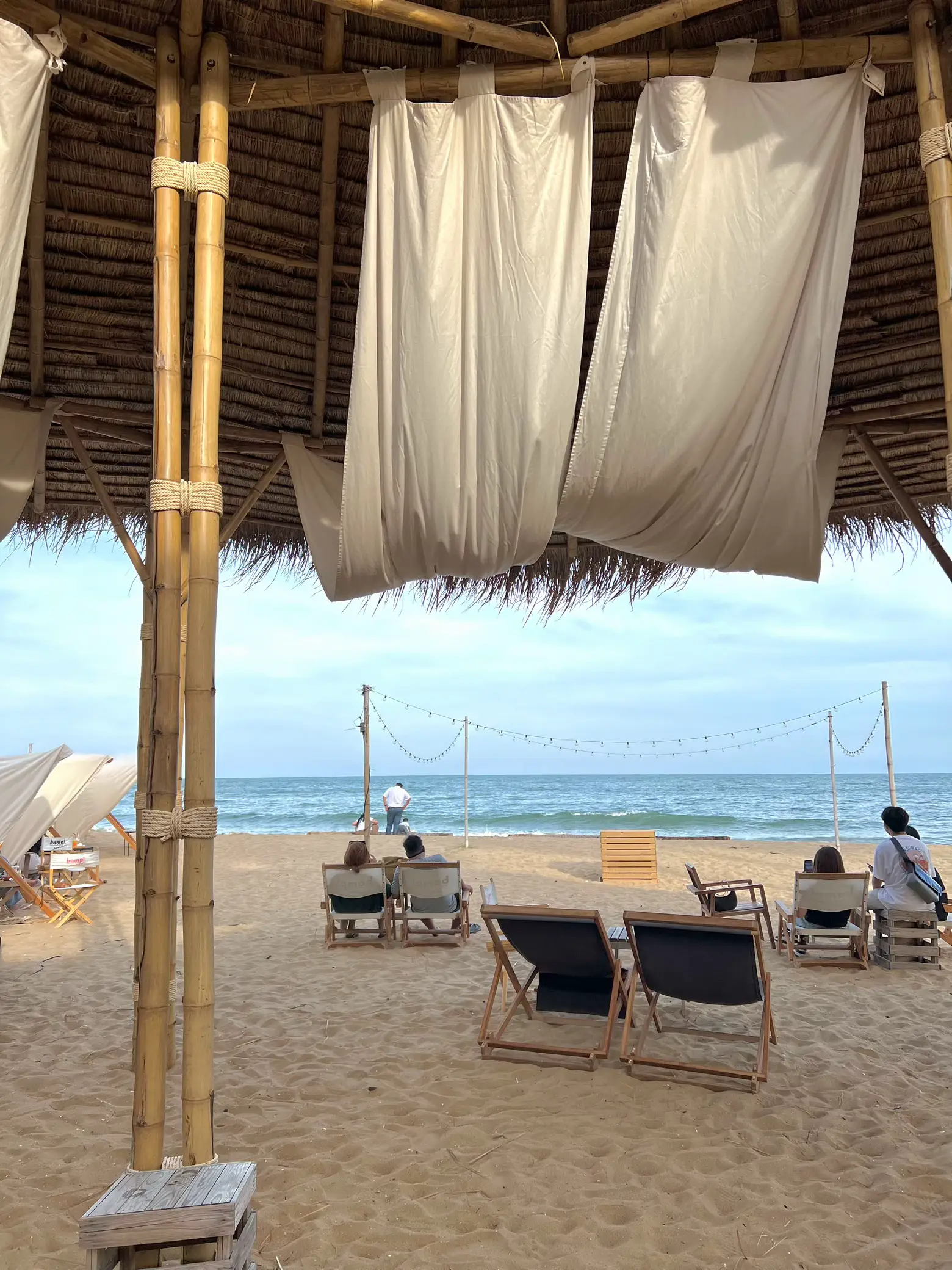 คาเฟ่ติดชายหาด หัวหิน Bamp ! ☀️🌊 | แกลเลอรีที่โพสต์โดย เด็กชายภีม 🥦 ...