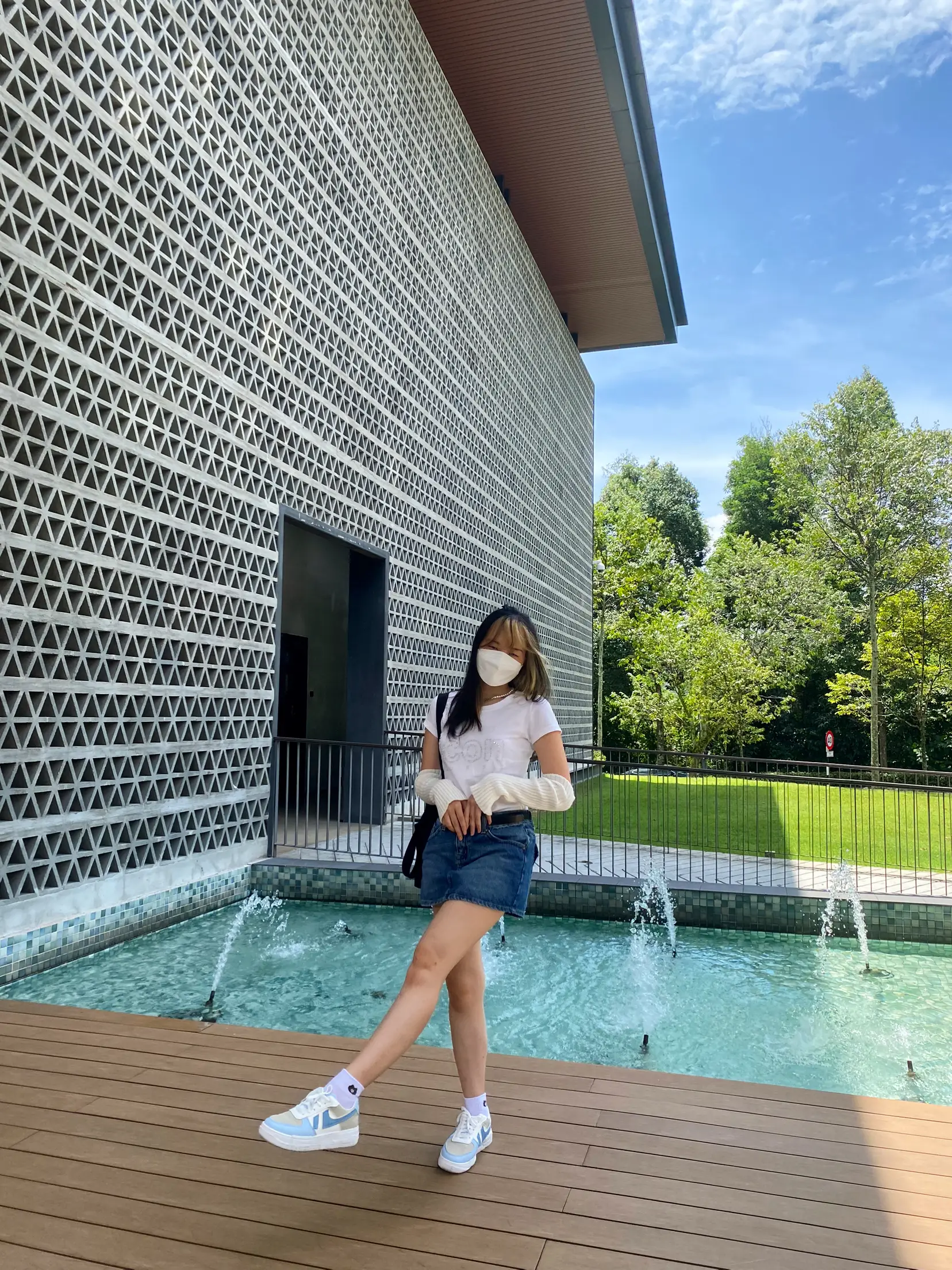 Hola from Lola 👋🏻 | แกลเลอรีที่โพสต์โดย 𓆩♡𓆪 | Lemon8