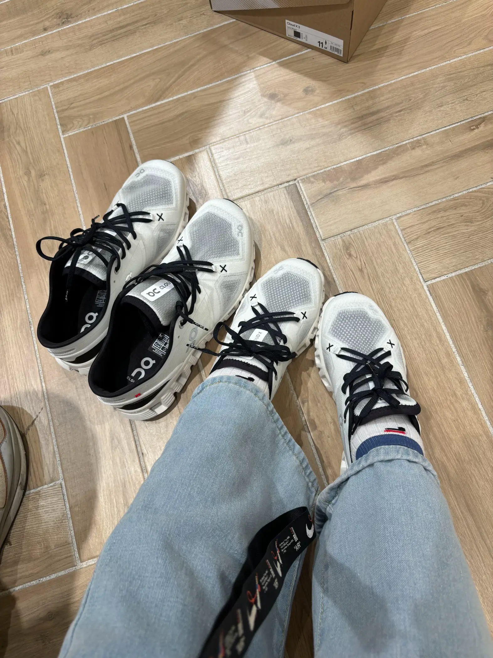 On Cloud X3 คู่นี้ได้มาแค่ 3,5xxthb!! | แกลเลอรีที่โพสต์โดย ...