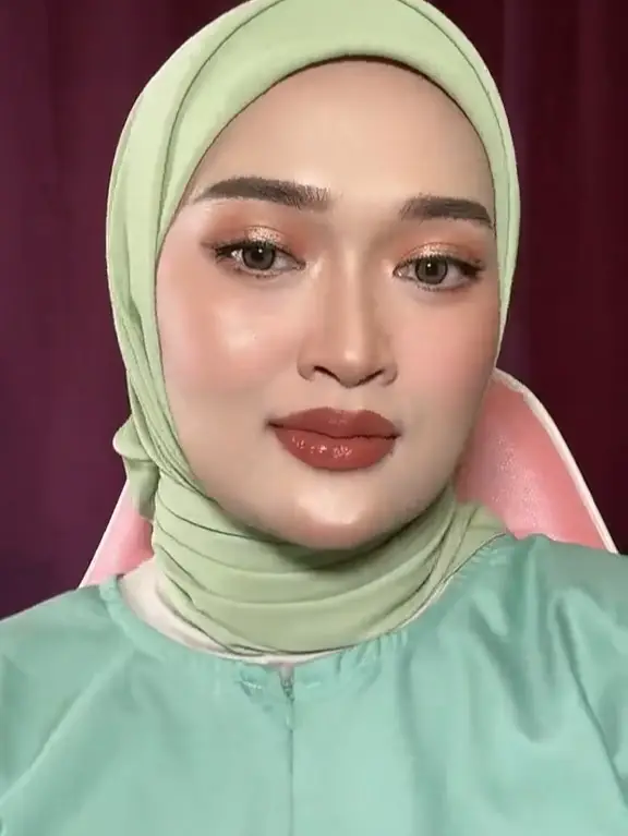 Makeup Tutorial Mint Green With Sobella | Video diterbitkan oleh Sobella HQ | Lemon8