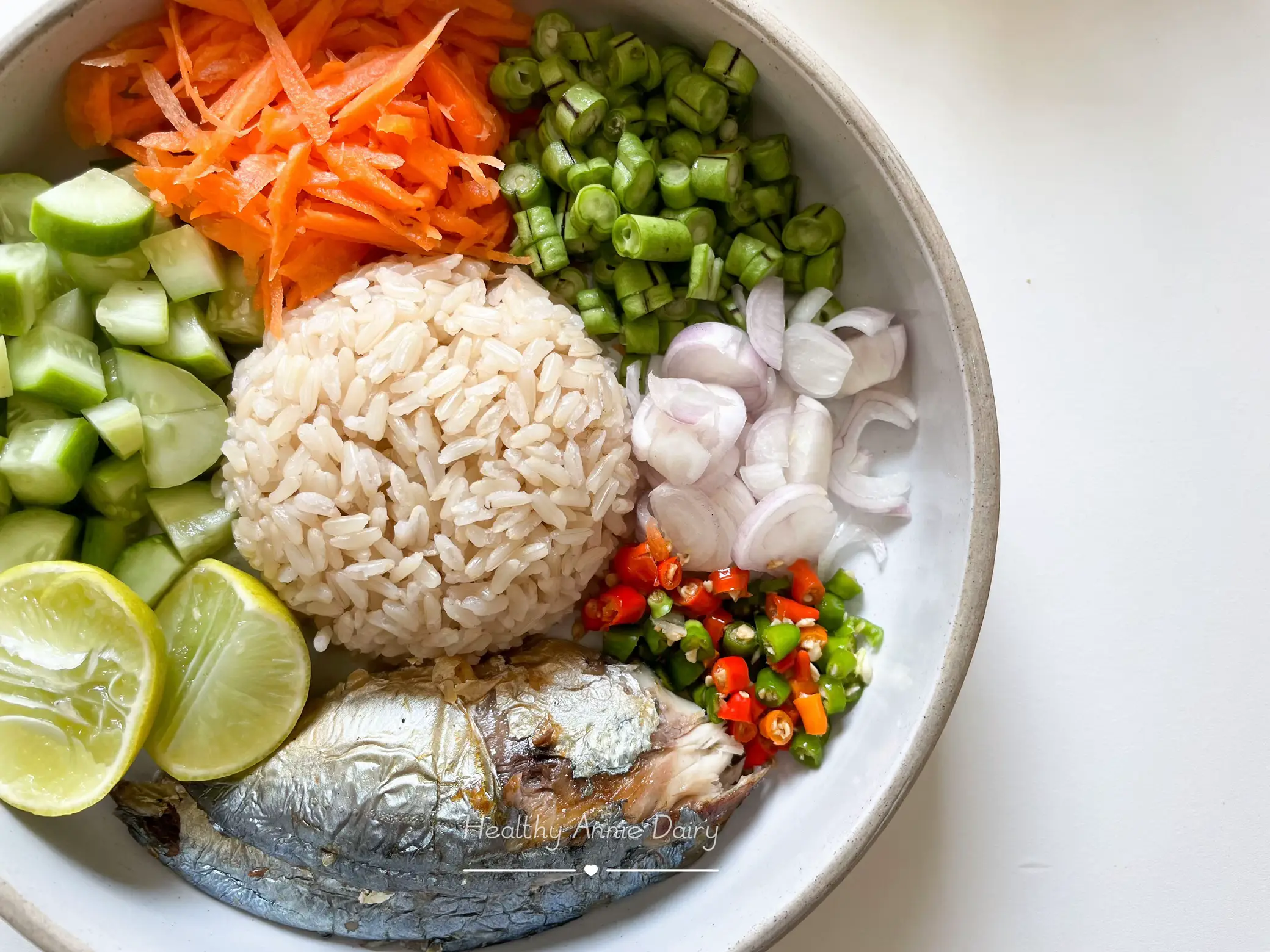 แจกสูตรข้าวยำปลาทูคลีนๅ🌱🌶️🐟🐟 | แกลเลอรีที่โพสต์โดย Annie Diary | Lemon8