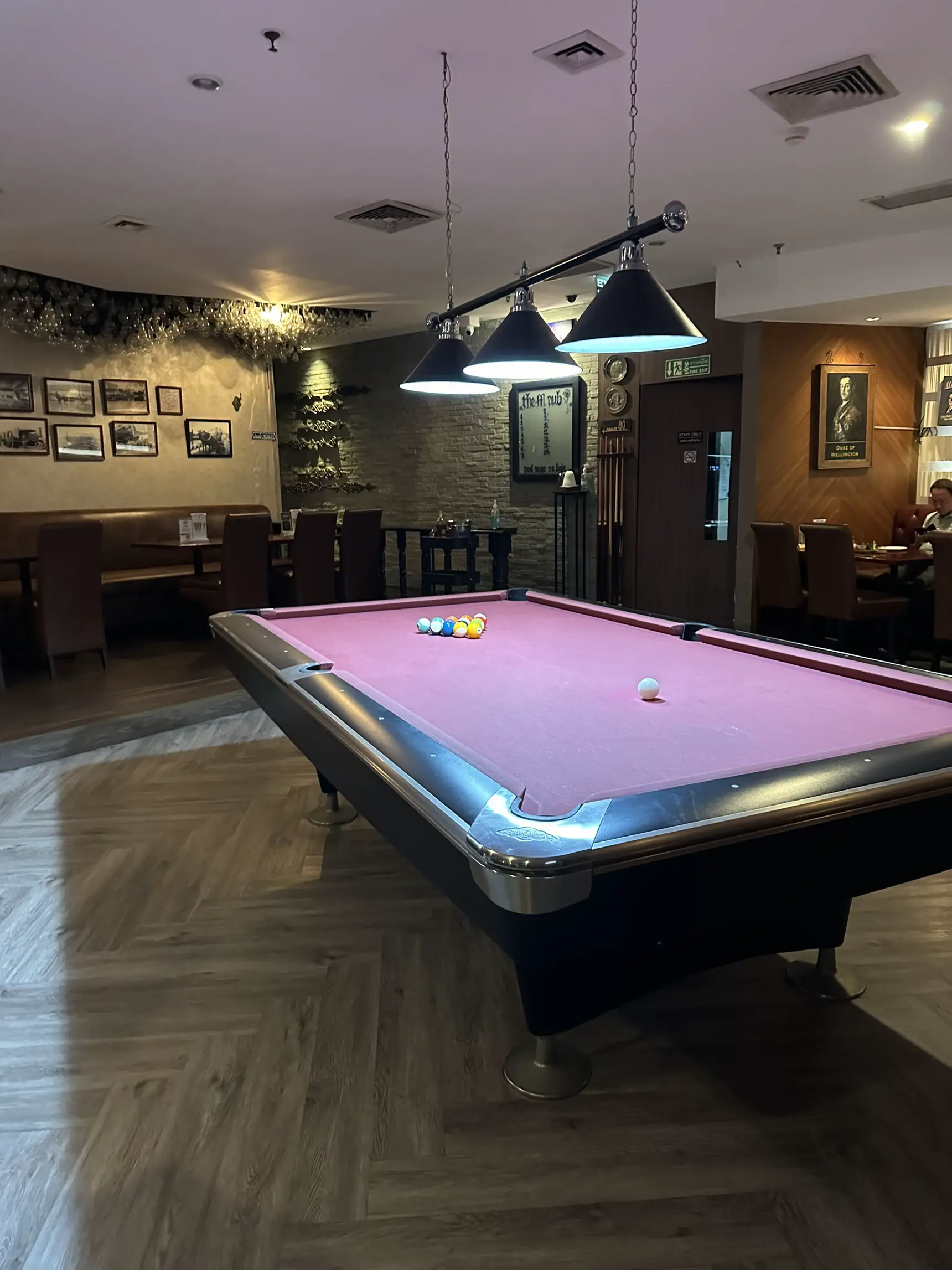 The M Pub beers n’ Beers | แกลเลอรีที่โพสต์โดย Travel with me | Lemon8