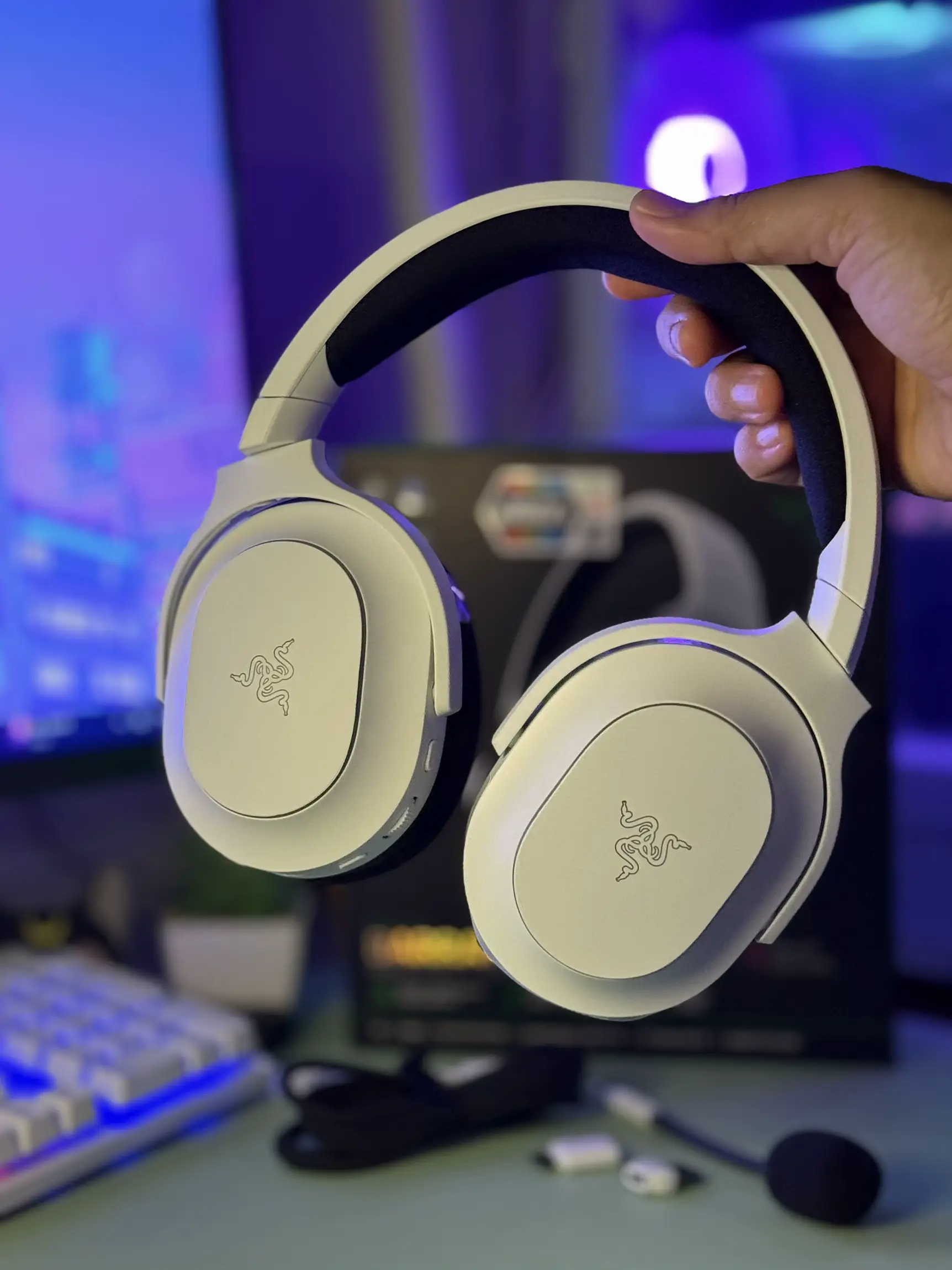 Razer Barracuda X Chroma 🤍 | แกลเลอรีที่โพสต์โดย MayPJ | Lemon8