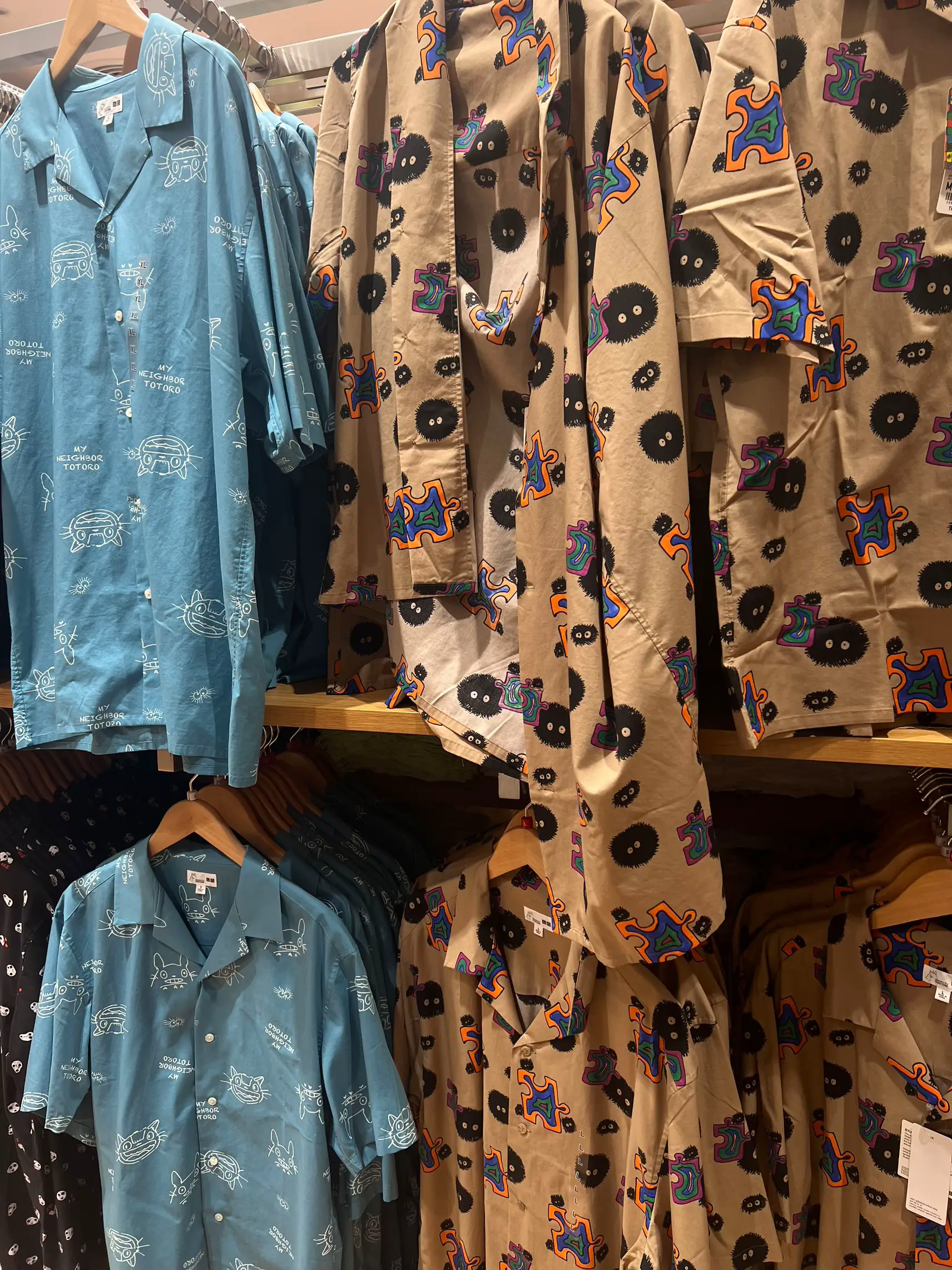 พาส่อง uniqlo X studio ghibi 🍃🪨🍄 | แกลเลอรีที่โพสต์โดย nnadeq_🍒 | Lemon8