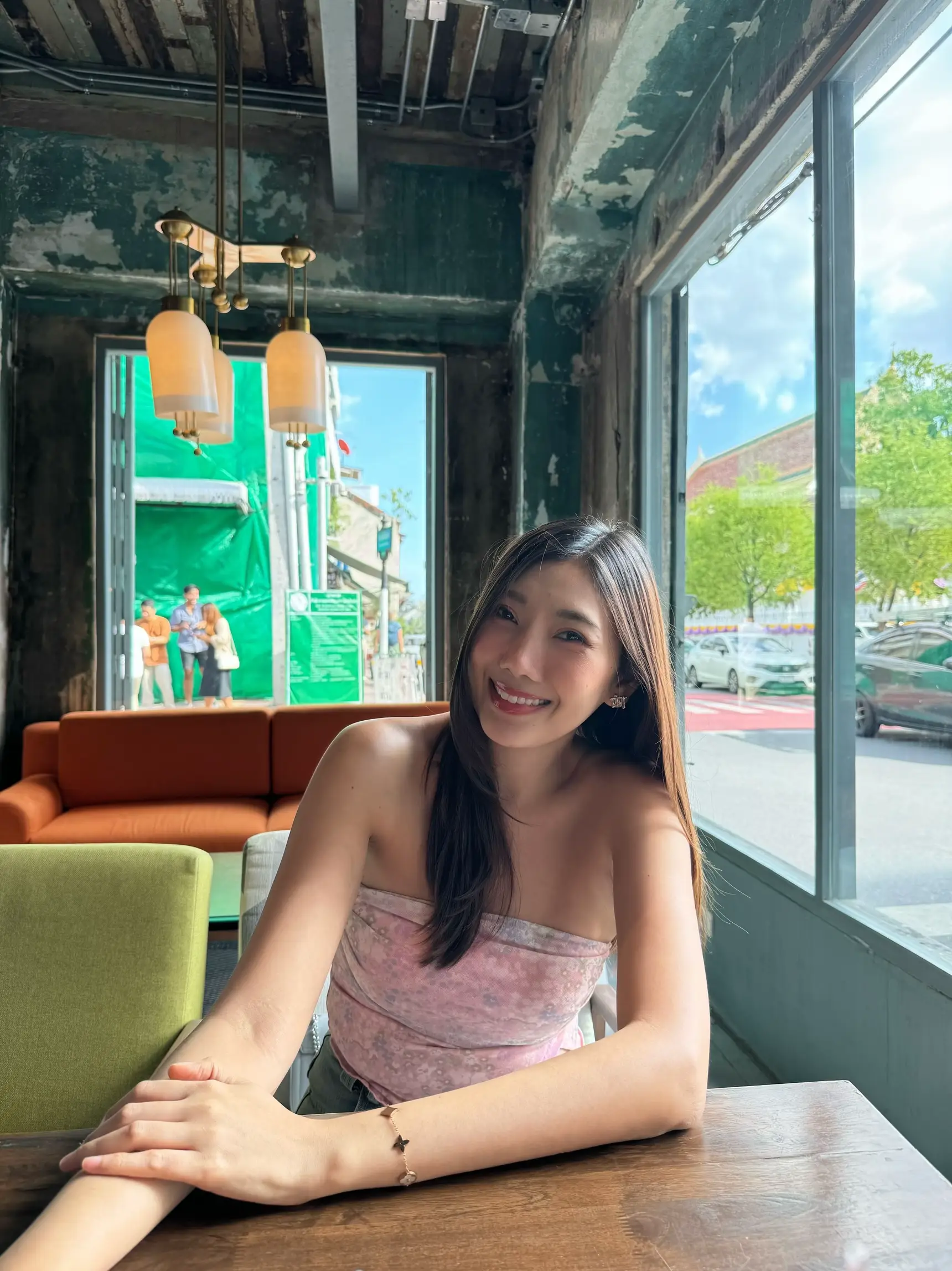 Im En Ville คาเฟ่เขตพระนครกับวิวสุดเก๋ | แกลเลอรีที่โพสต์โดย Noiinoy | Lemon8