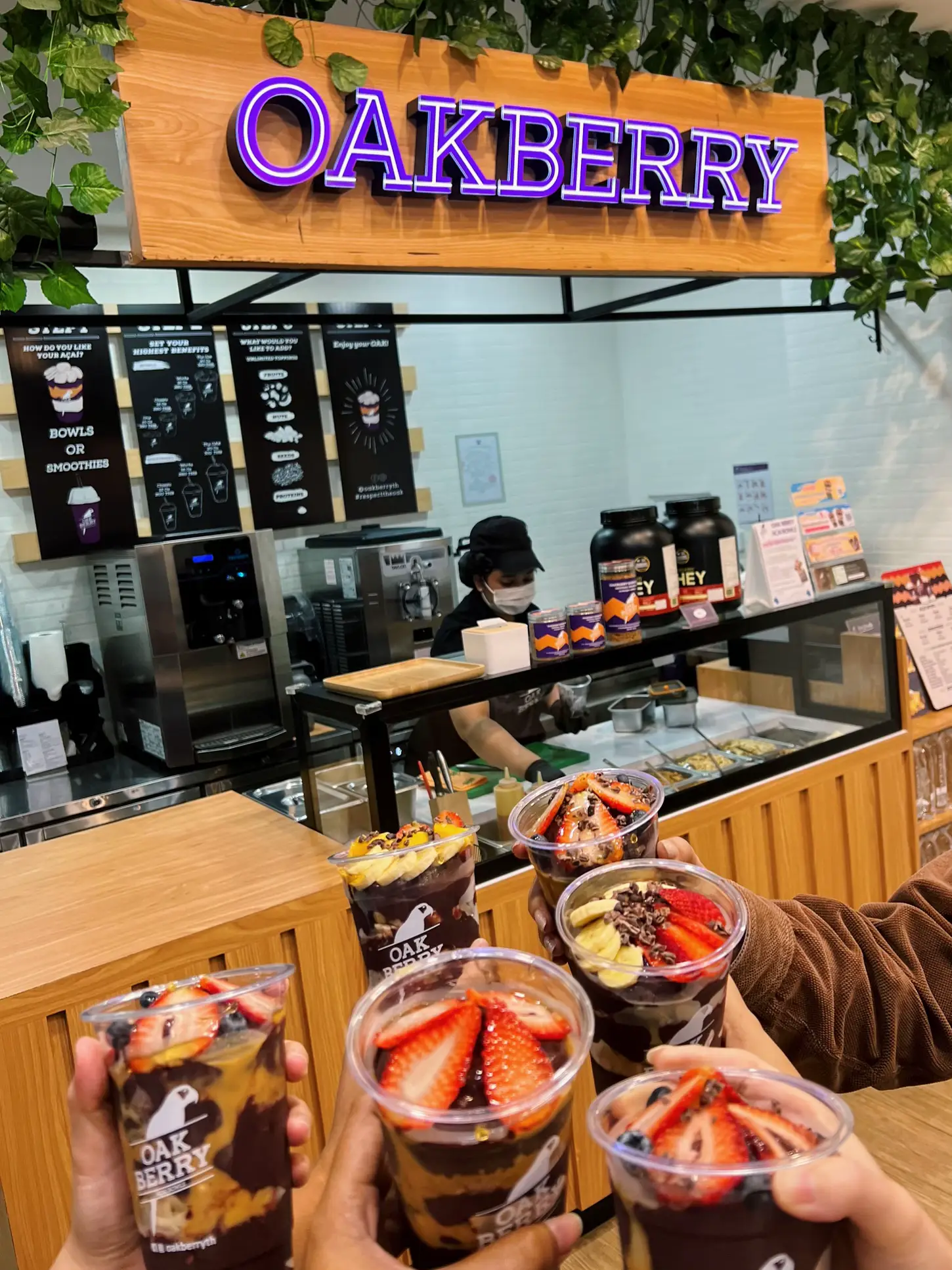 Acai Bowls 🥣🌰🍓 | แกลเลอรีที่โพสต์โดย mintber_ry | Lemon8