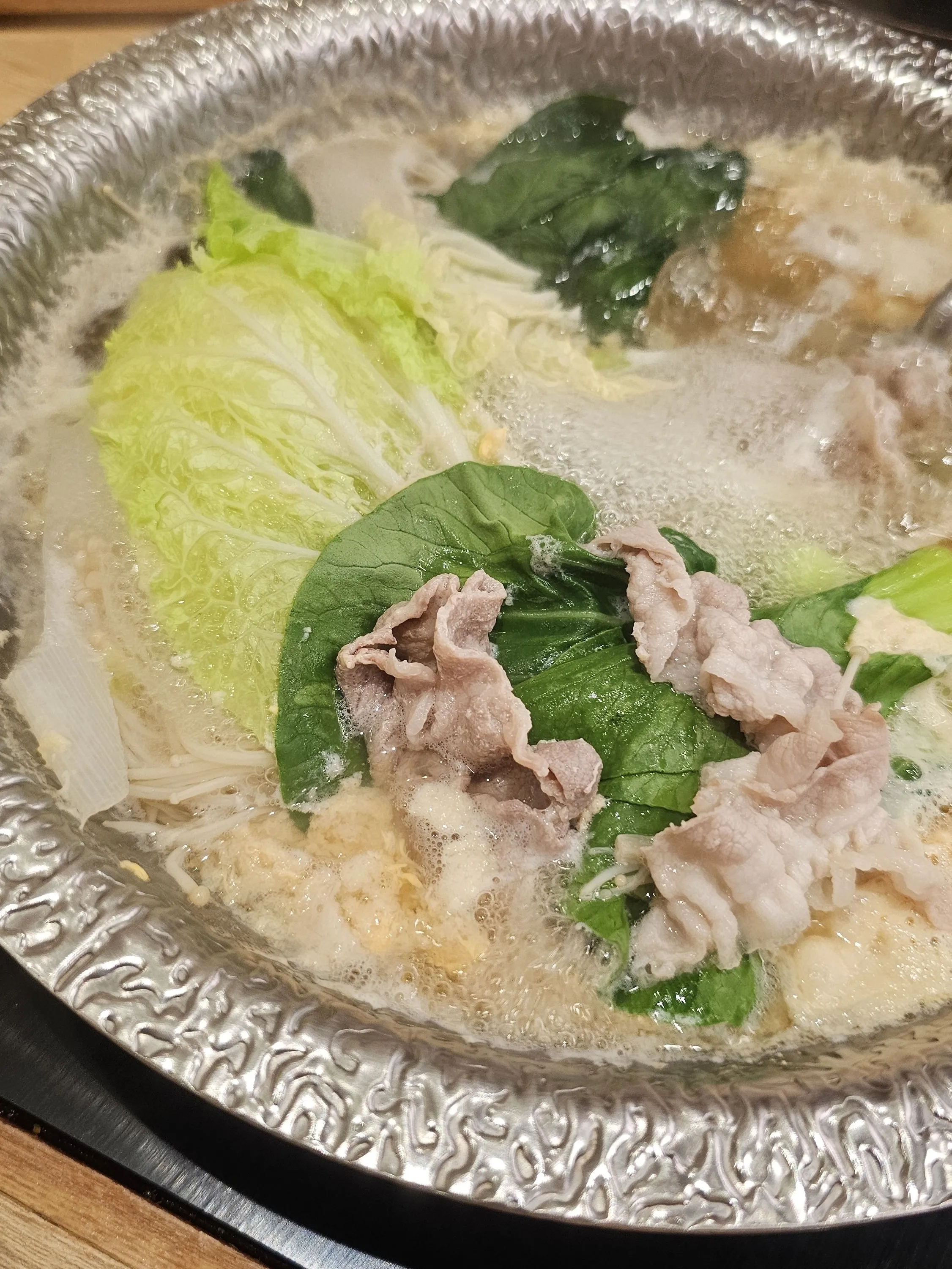 กว่าจะได้กินชาบูร้านนี้ Katei shabu buffet🍣🍤🥬🥓🥩 | แกลเลอรีที่โพสต์โดย ...