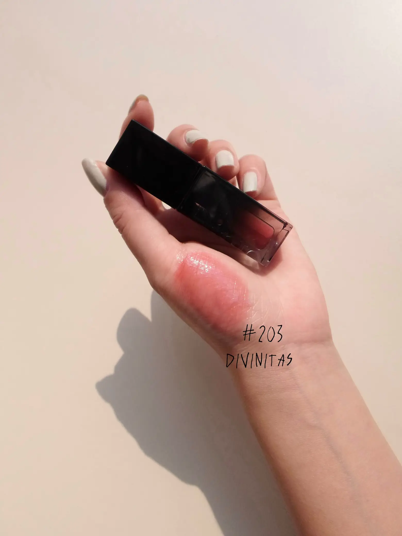 สวอทลิป dinto แท่งดำ ครบ 30 สี! | แกลเลอรีที่โพสต์โดย รีวิวเฉยๆ | Lemon8