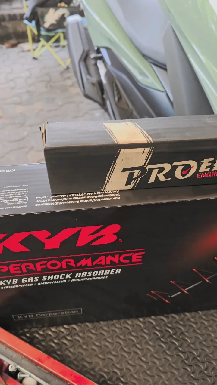 เซ็ตโช๊คหน้า Forza350 | วิดีโอที่เผยแพร่โดย KZY RIDER | Lemon8