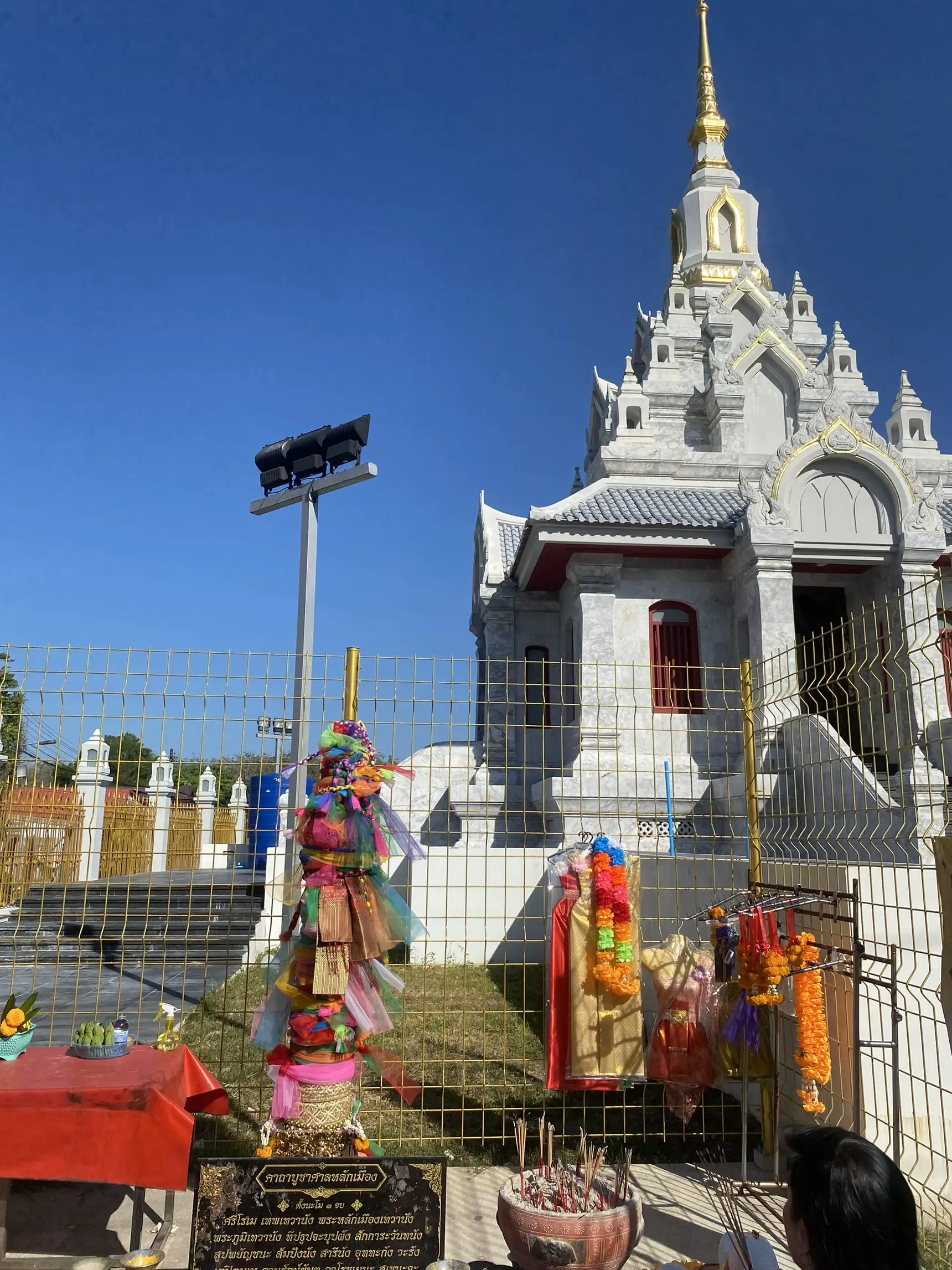 ไหว้ศาลหลักเมือง เมืองใหม่ภูเก็ต | แกลเลอรีที่โพสต์โดย peem | Lemon8