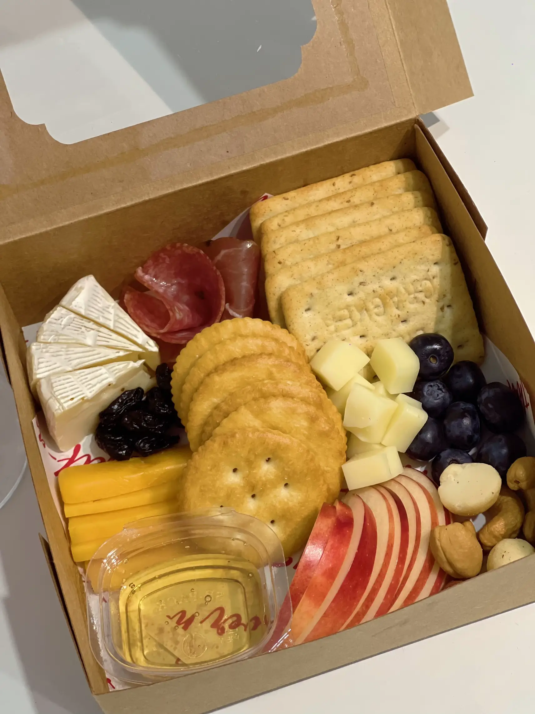 ไอเดียทำ Cheese board 🧀 | แกลเลอรีที่โพสต์โดย Ice♡ | Lemon8