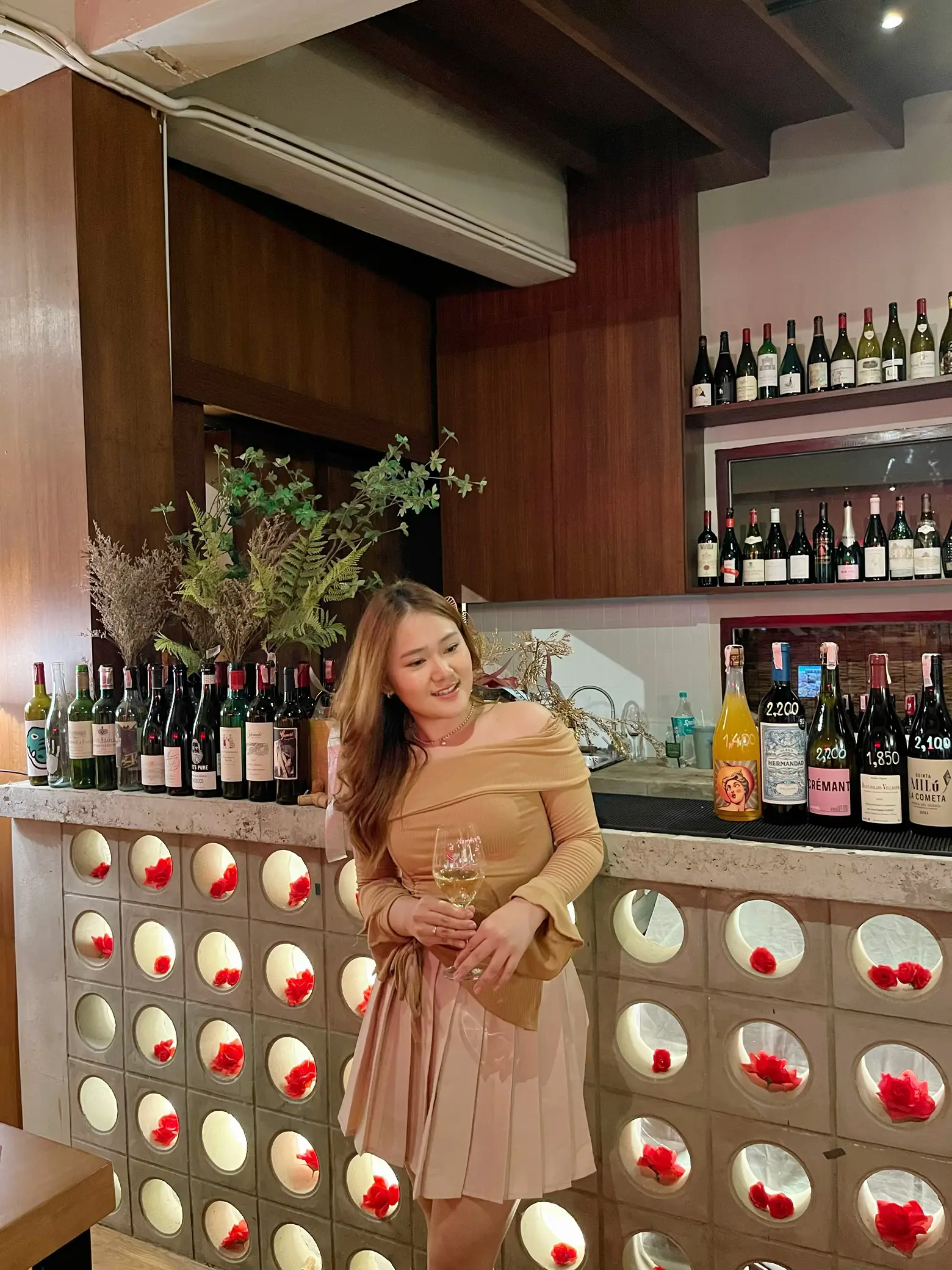 ร้านลับ Wine bar 🍷 BTS สะพานควาย 🚆Hide Dine&Wine 🥂 | แกลเลอรีที่โพสต์โดย Yok💚 | Lemon8