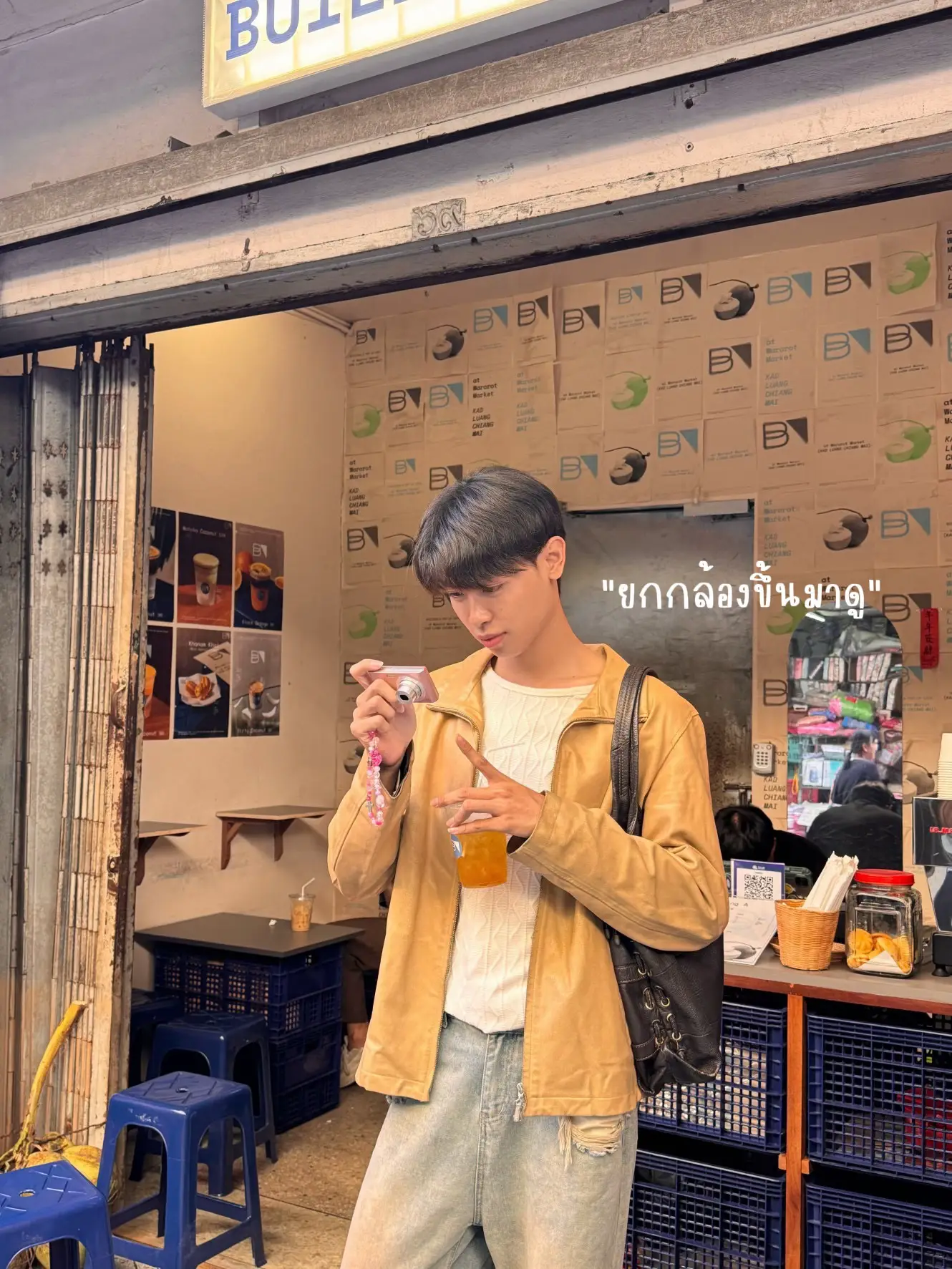 เทคนิคท่าโพสถ่ายรูปง่ายๆ 📸 | แกลเลอรีที่โพสต์โดย QuenTin Peel | Lemon8