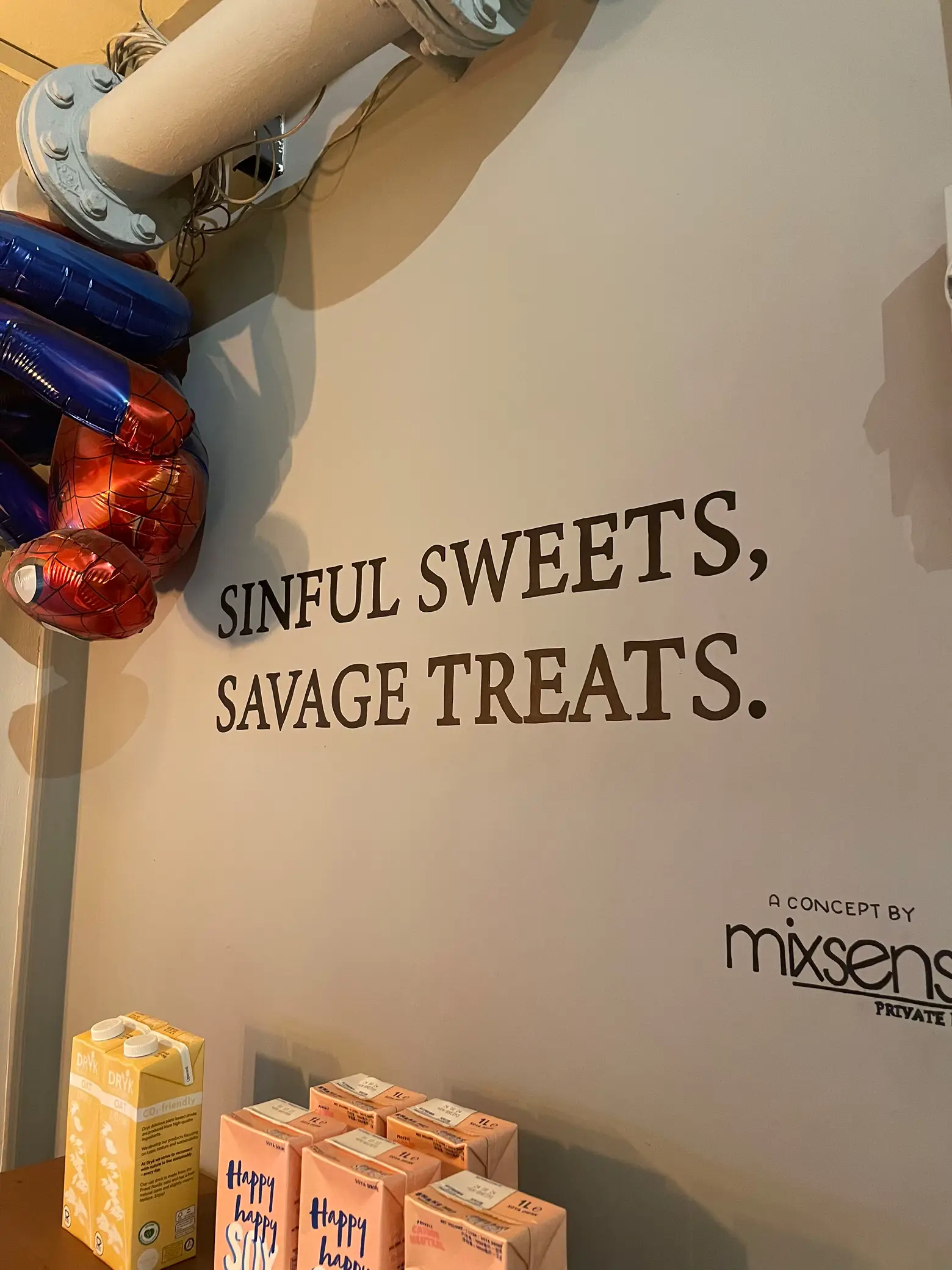 cozy cafe w the most YUMZ chicken 😙 | Gallery posted by yumnomss | Lemon8