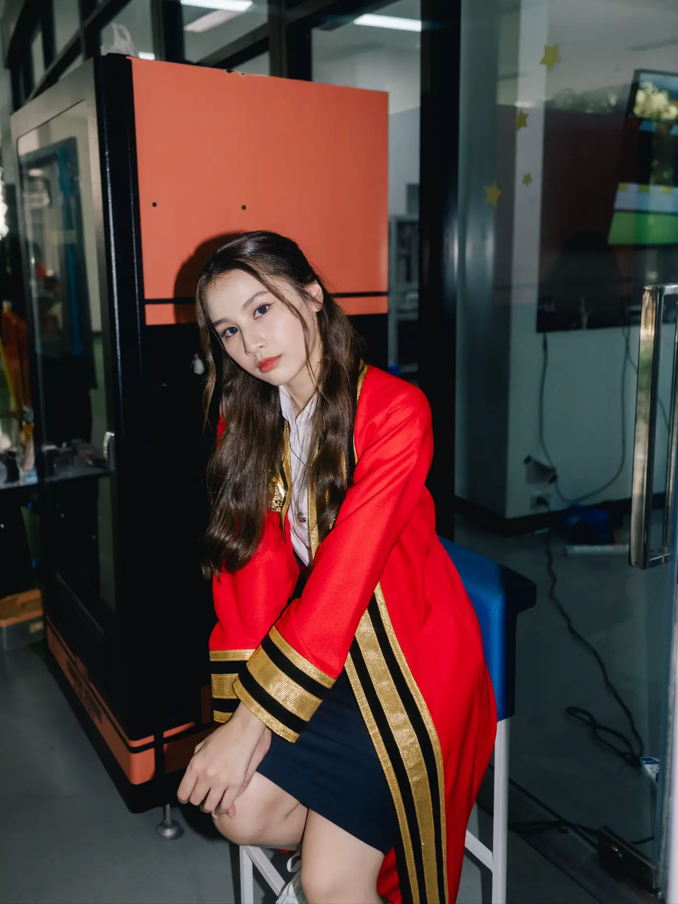 Dark Mode Graduation Photoshoot!! 📸🎓 ️ Part 2 | แกลเลอรีที่โพสต์โดย ...