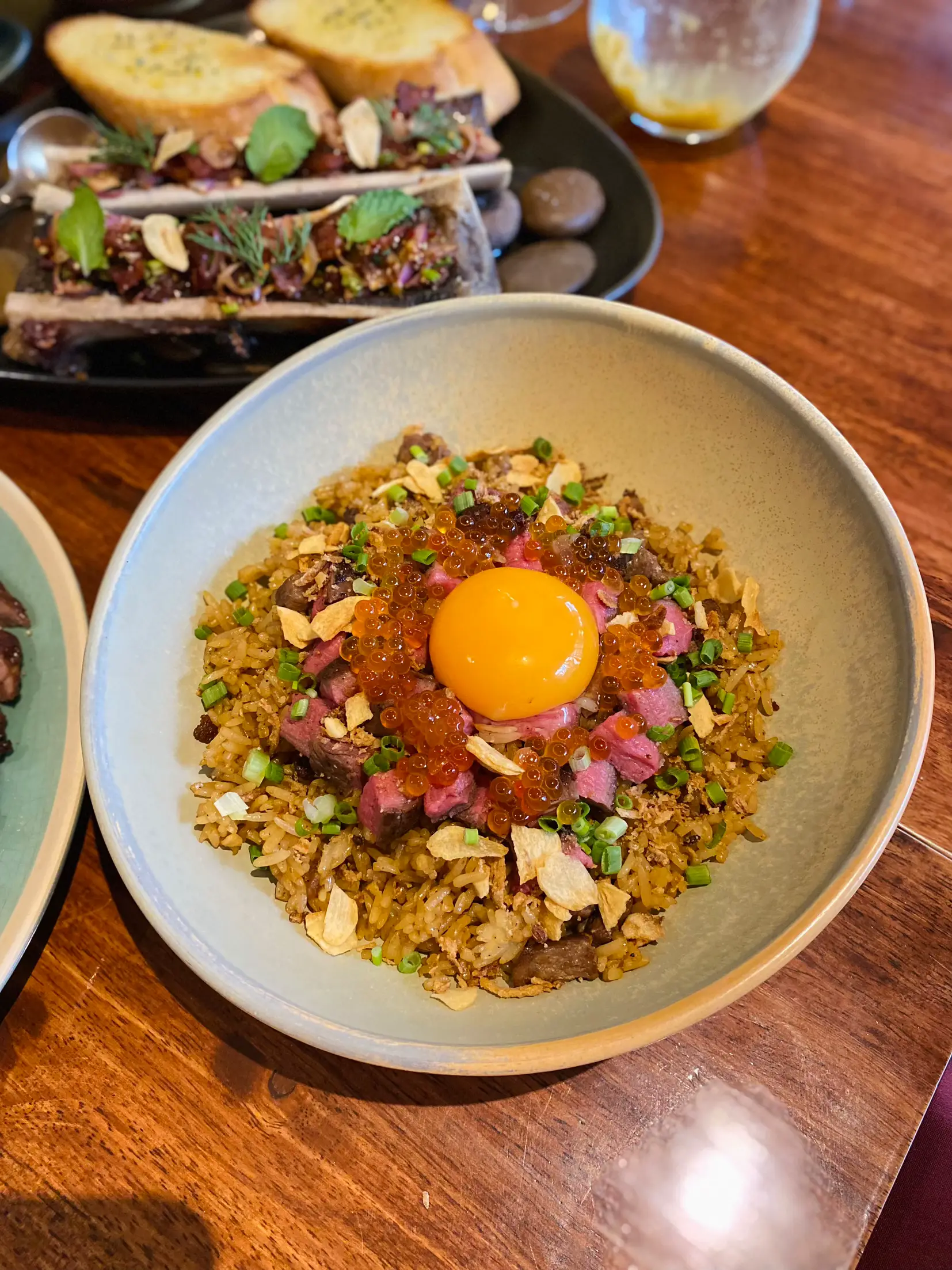 TIA BUTCHERY ร้านเนื้อเล็กๆย่านถนนจันทร์-เซ็นหลุยส์ 🥩😋 | แกลเลอรีที่ ...