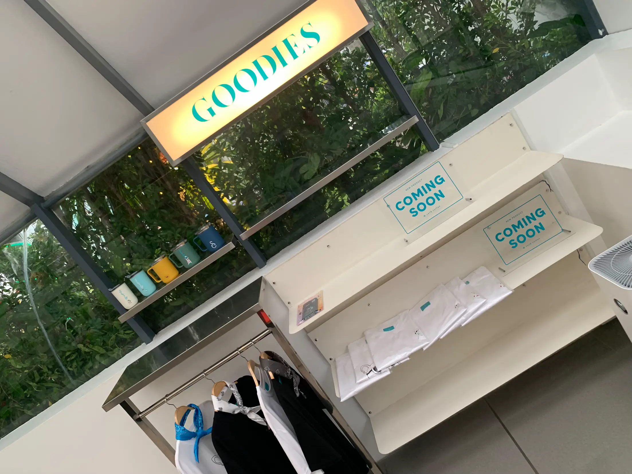 คาเฟ่พัทยา se78.coffee ( สัตว์เลี้ยงเข้าได้ ) 🦮💚 | แกลเลอรีที่โพสต์โดย Khongkwan | Lemon8