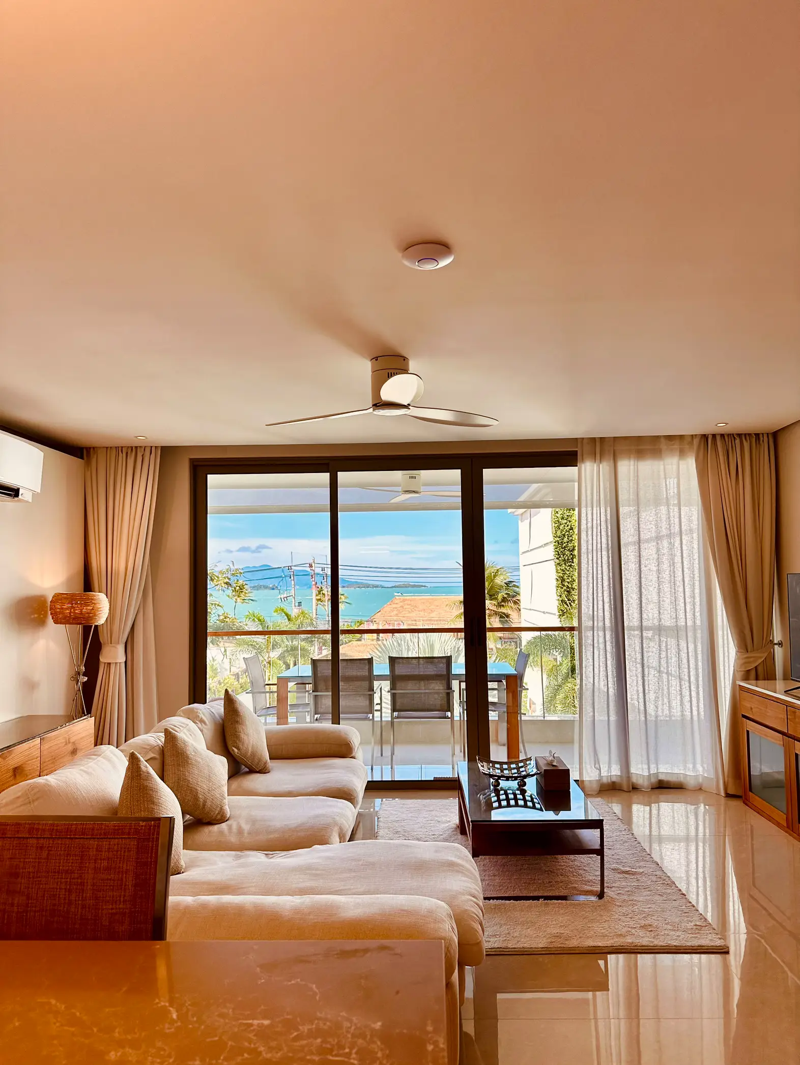 CHI SAMUI เพราะทุกวันคือการพักผ่อน | แกลเลอรีที่โพสต์โดย Tawyii | Lemon8