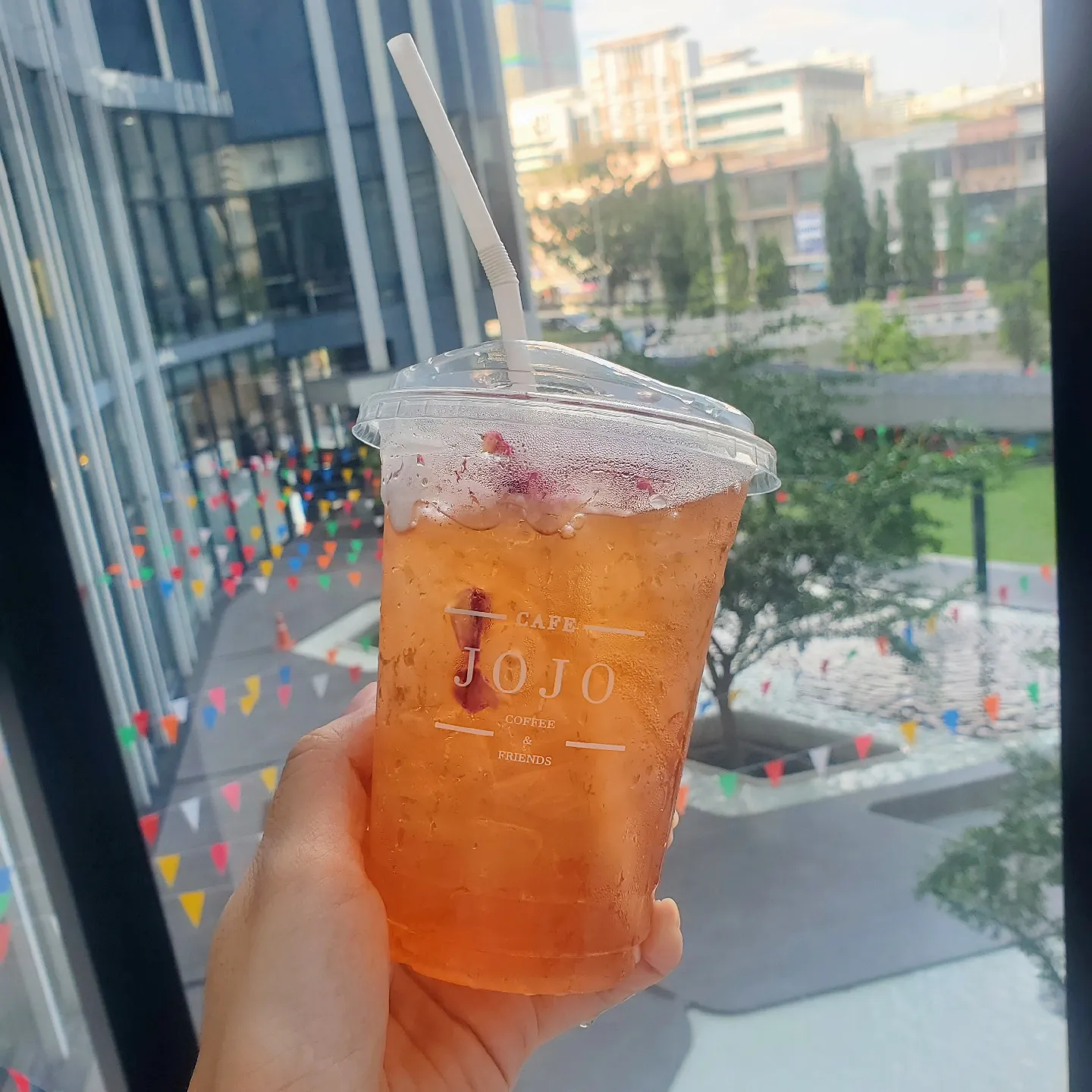 🤫คาเฟ่ลับ สุด Art: Jojo Cafe MRT สามย่าน | แกลเลอรีที่โพสต์โดย อิ๊นศรี ...