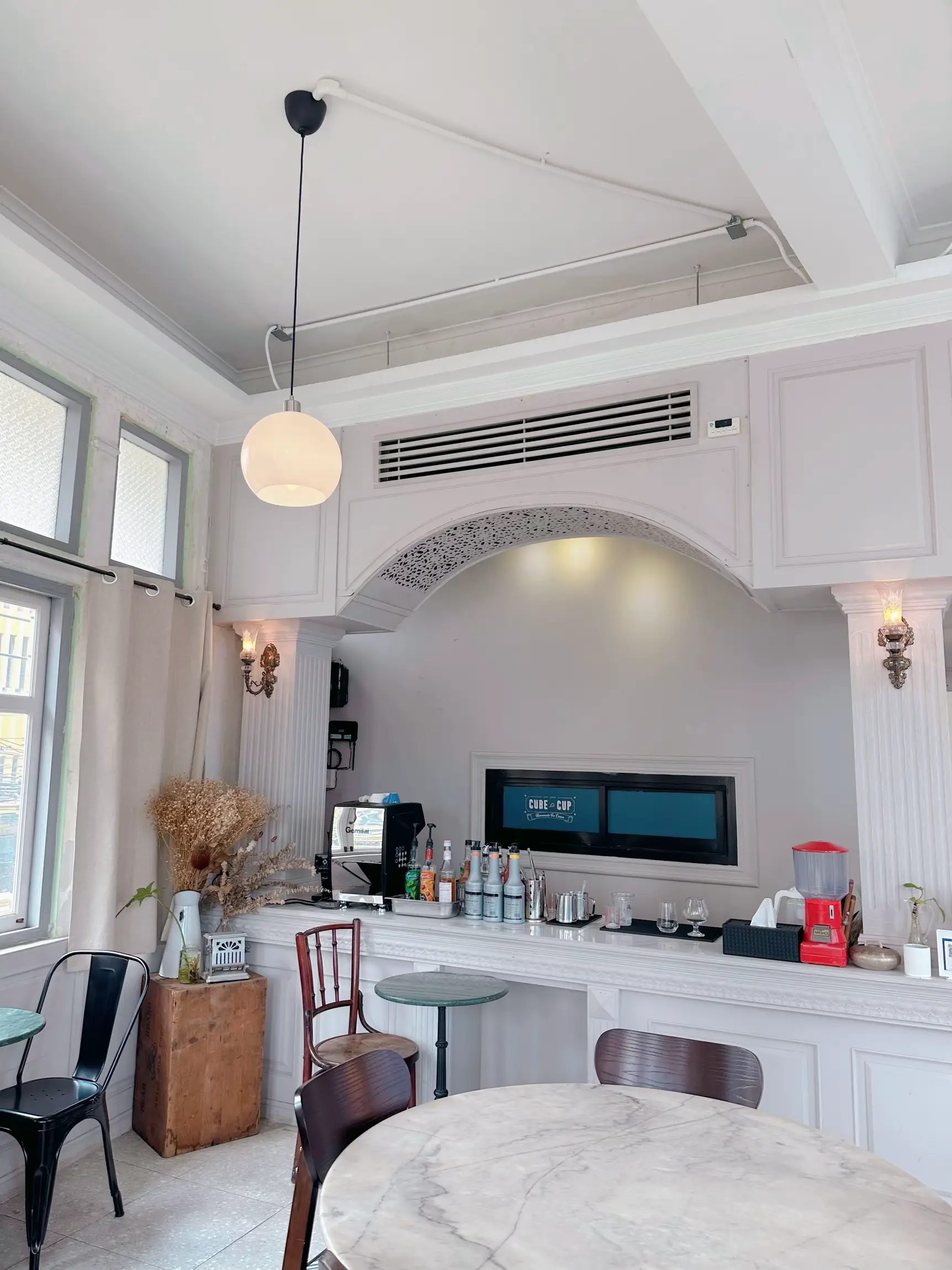 Maithe cafe (ไมที) ☕️ 🌷 วิวเมืองสุดฮิตต | แกลเลอรีที่โพสต์โดย Jaobeemm | Lemon8