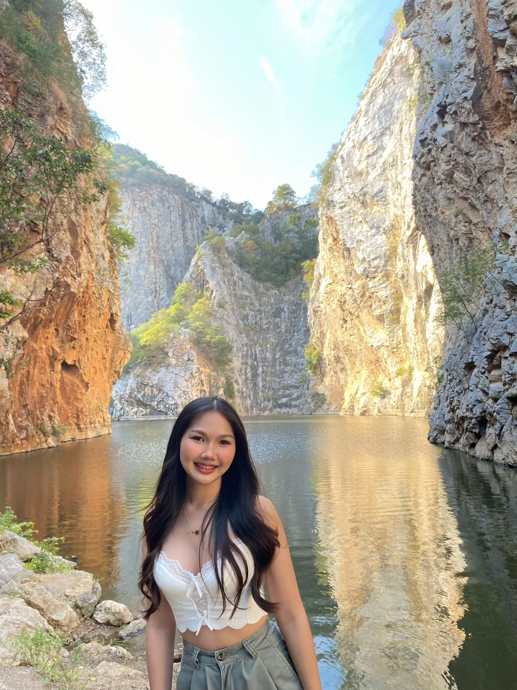 11 พิกัดจุดเช็คอินราชบุรีไม่ได้มีดีแค่โอ่งแน่นอน 😆🍃 | แกลเลอรีที่โพสต์โดย Dance’s Day off | Lemon8