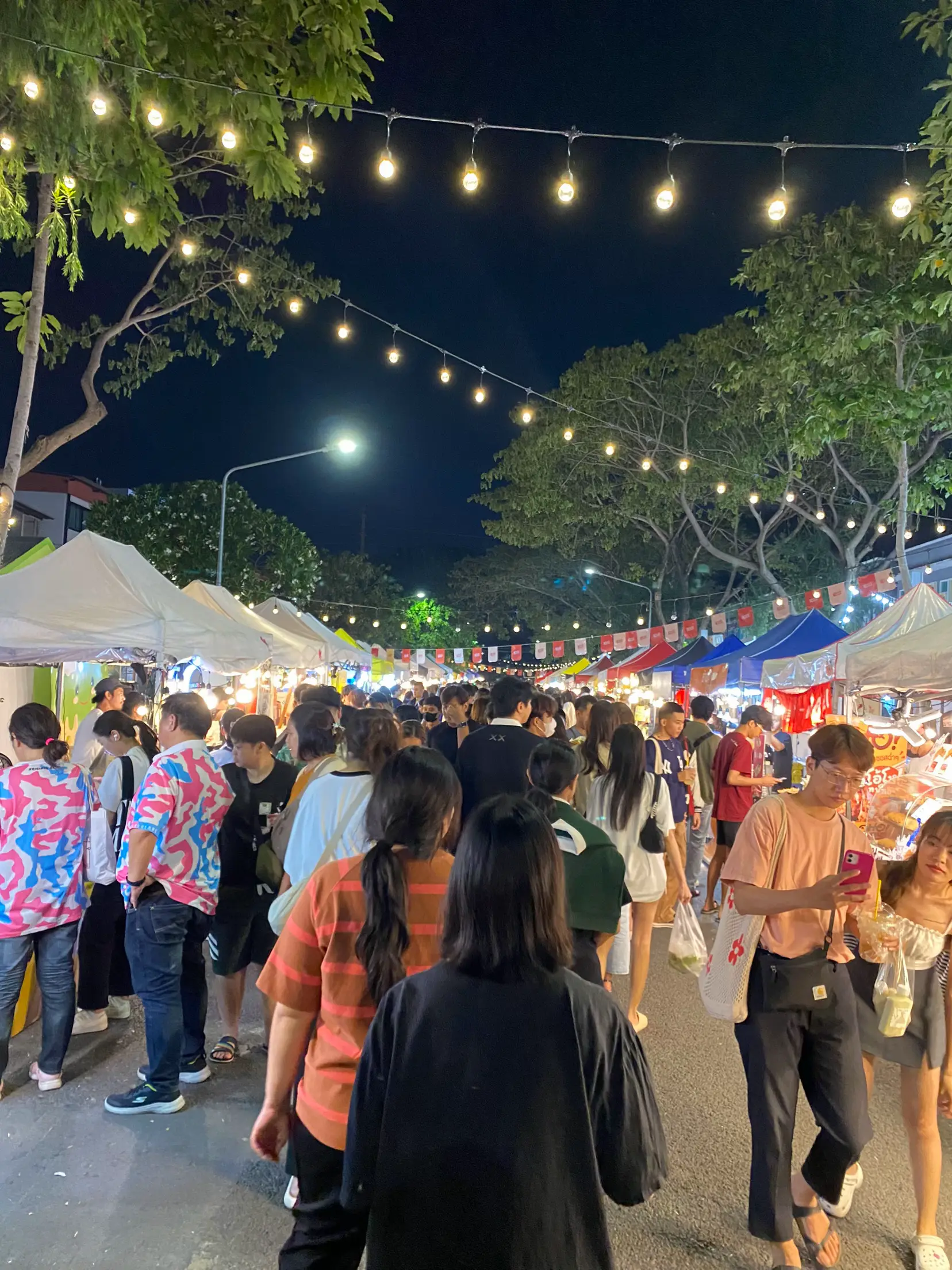 Knock Knock Market 🛍️ แลนด์มาร์คของเหล่านักชอป ย่านจุฬา🏮 | แกลเลอรีที่ ...