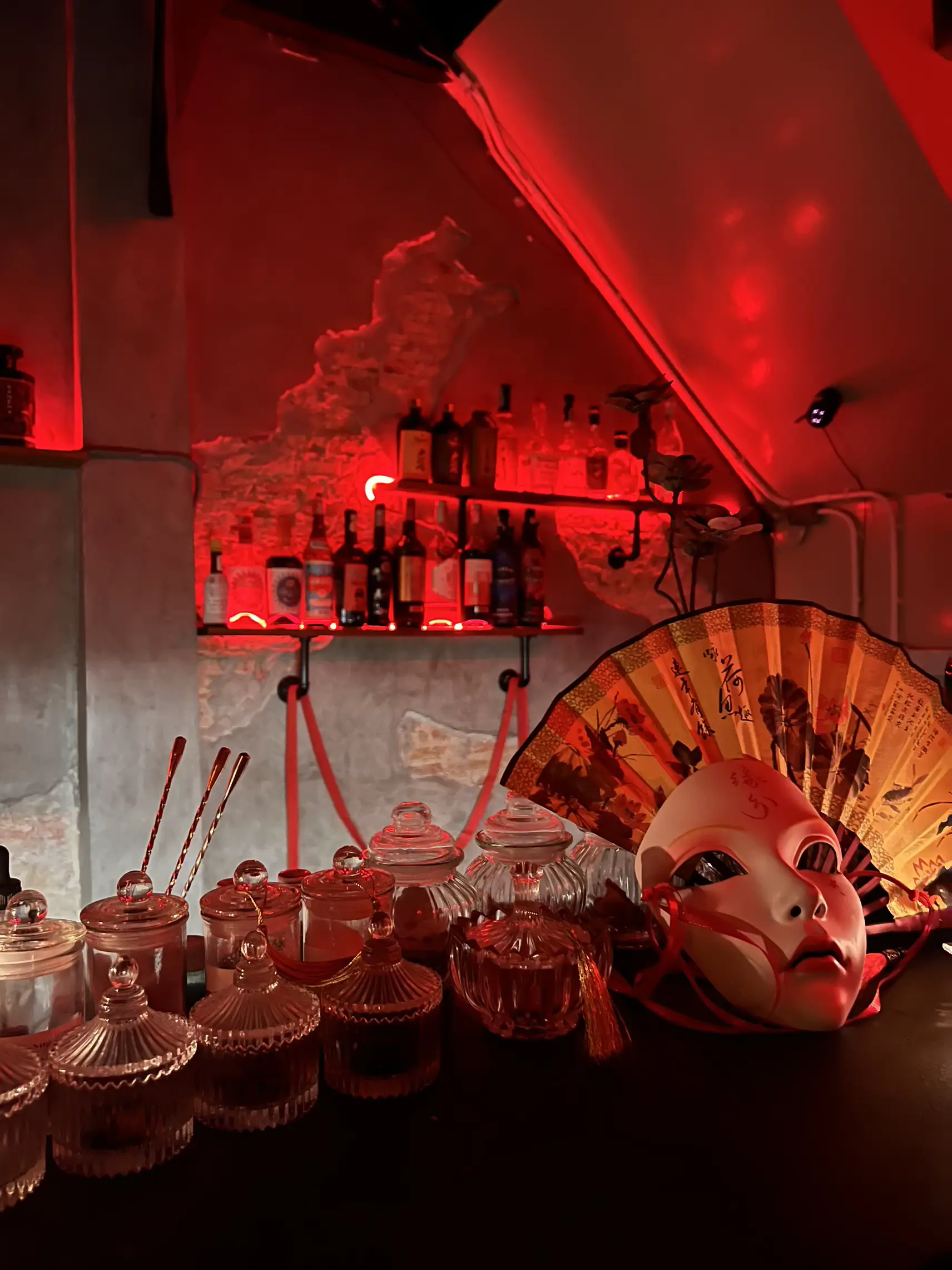 📍julii bar @ย่านเสนานิคม | แกลเลอรีที่โพสต์โดย Fishinthepool | Lemon8