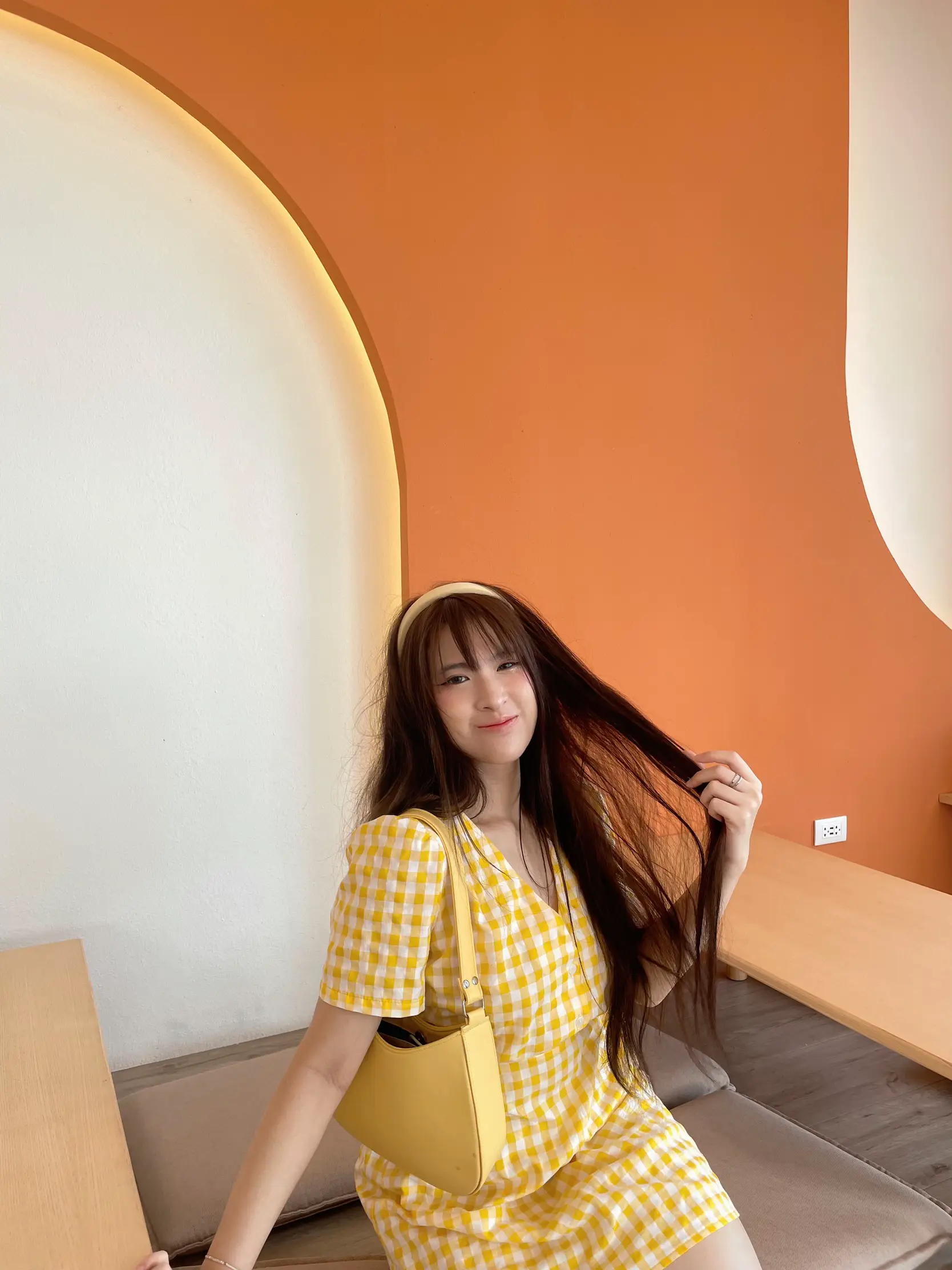 คาเฟ่พุทธมณฑลสีเหลืองสดใส Gathering Cafe💛 | แกลเลอรีที่โพสต์โดย cinearism💀 | Lemon8