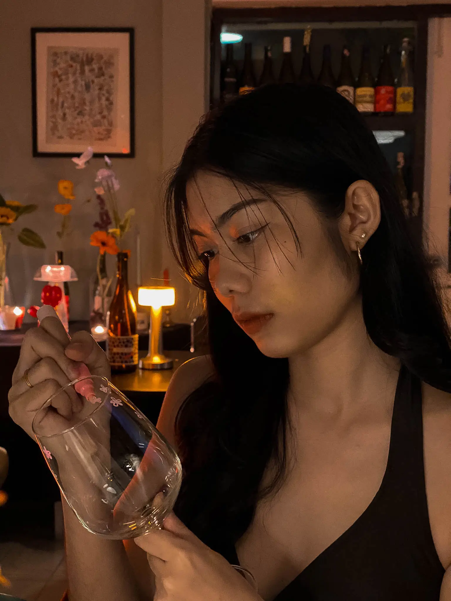 บาร์ลับเพ้นท์แก้วได้ที่บางแสน 🍸 | แกลเลอรีที่โพสต์โดย ไปกับแจ๊บ | GWJ | Lemon8