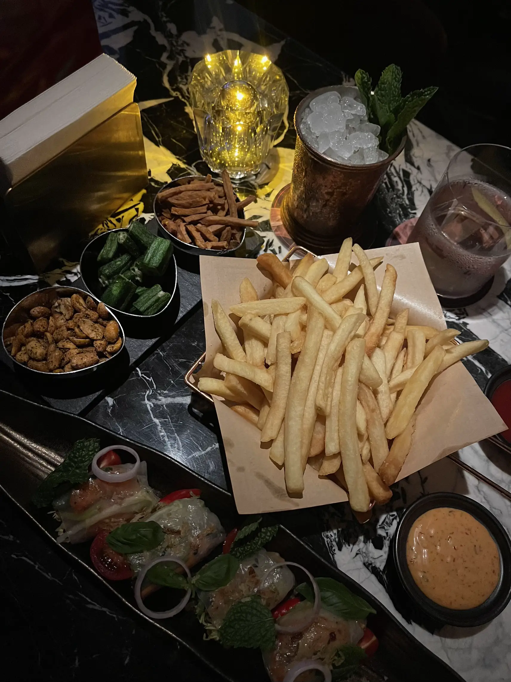 Flair at The Ritz-Carlton เซี่ยงไฮ้ วิวหอไข่มุกแบบจึ้ง | แกลเลอรีที่ ...