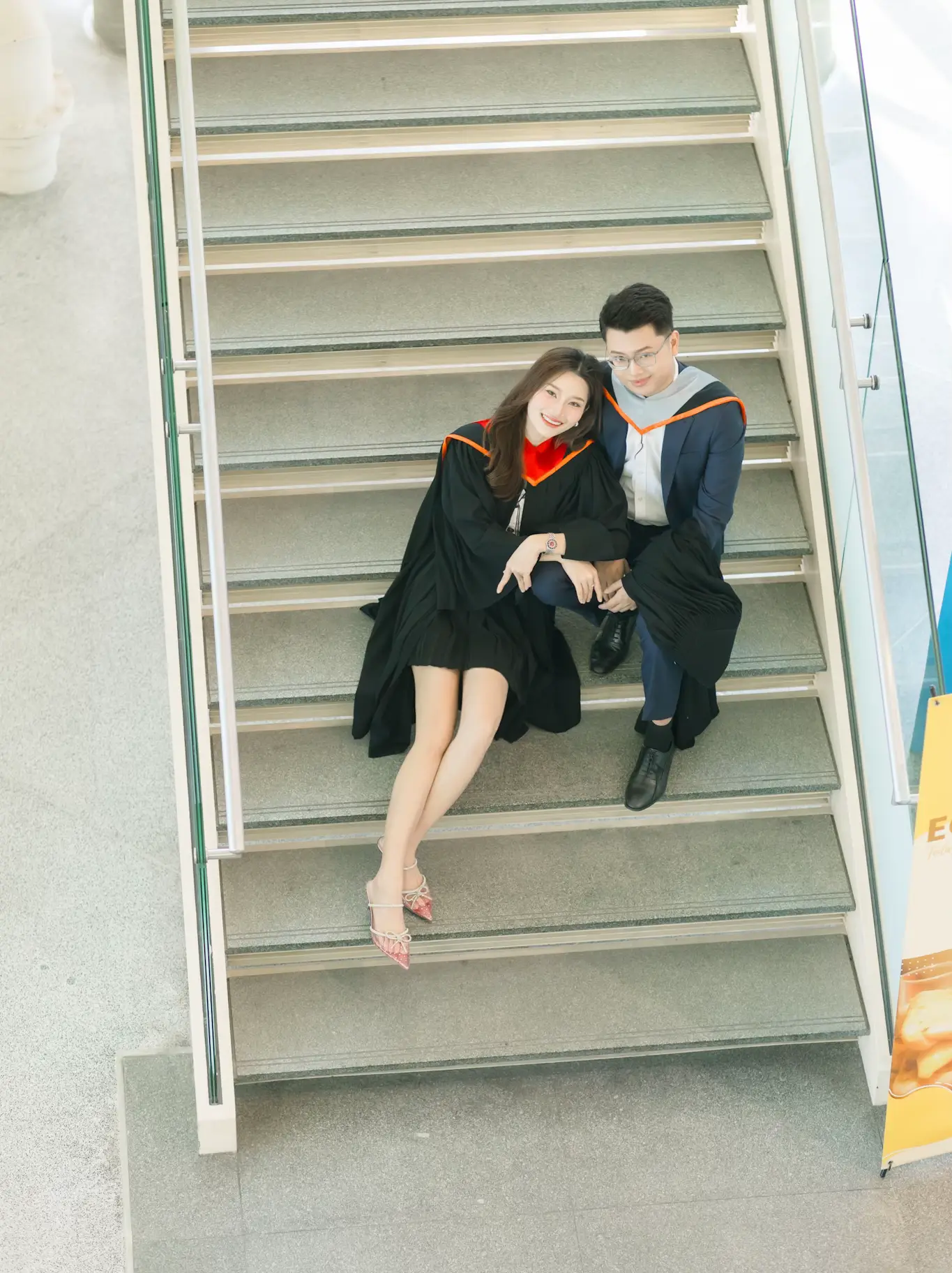 ถ่ายรูปรับปริญญาคู่แฟน | แกลเลอรีที่โพสต์โดย Kham | Lemon8