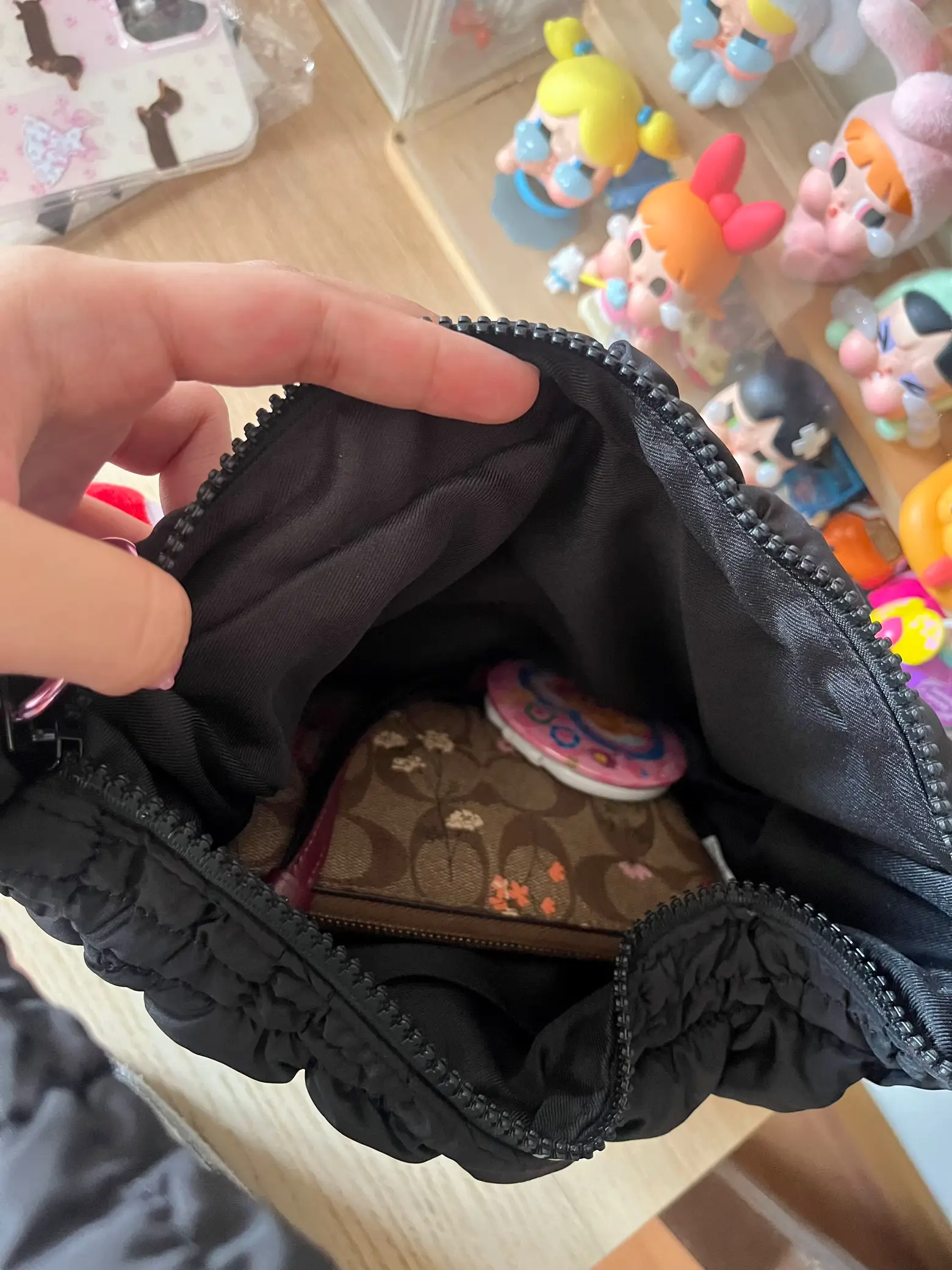 รีวิวกระเป๋า Shoopen Bag ⭐️🫶🏻 | แกลเลอรีที่โพสต์โดย Khunbenz | Lemon8