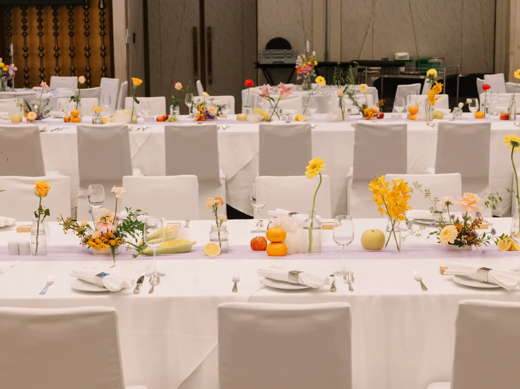 🍾 อยากจัด Long Table แต่แขกเยอะจัด! | แกลเลอรีที่โพสต์โดย qraewop | Lemon8