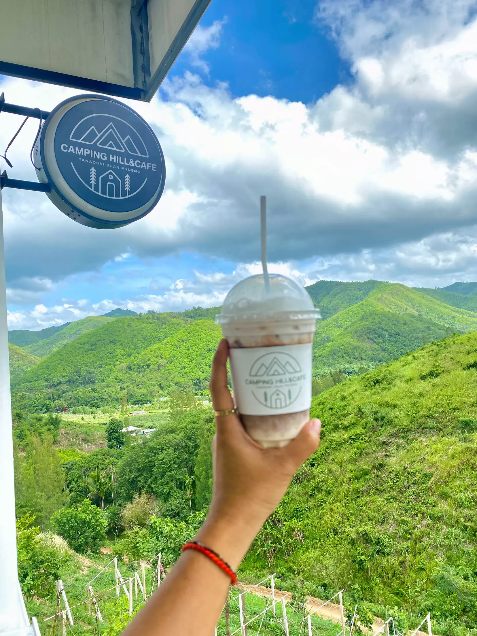 Camping Hill&Cafe🥤 | แกลเลอรีที่โพสต์โดย P A N I T🌻 | Lemon8