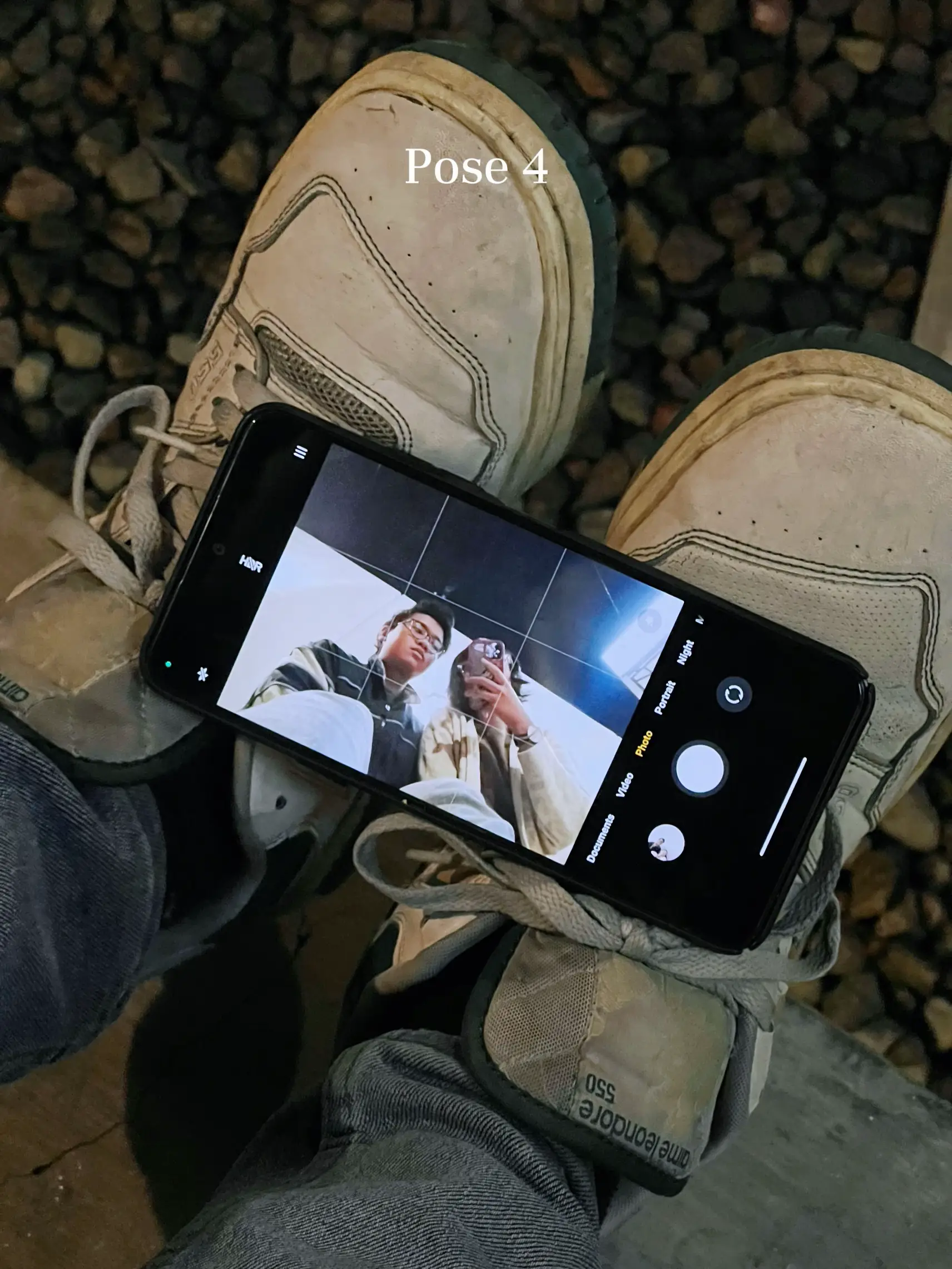 Private but not secret POSE IDEA WITH BOYFRIEND. | Galeri diposting oleh Rere | Lemon8