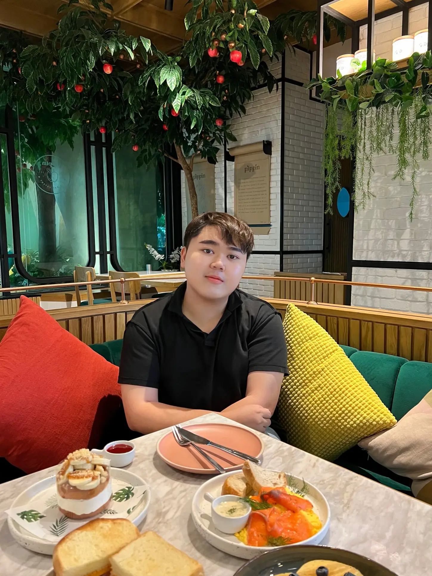 🥪 แนะนำพิกัด ทานบรันช์ ถ่ายรูปโลเคชันปัง ๆ ที่พัทยา | แกลเลอรีที่โพสต์โดย kwvyn | Lemon8