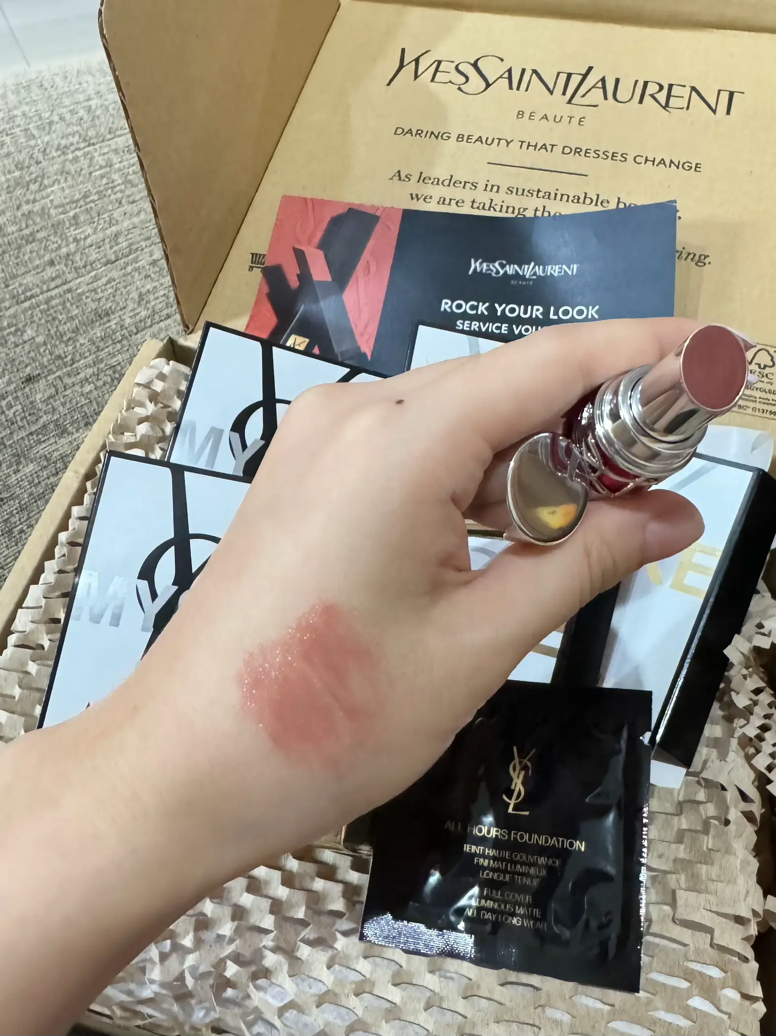 YSL🫦LOVESHINE เบอร์ 15 | แกลเลอรีที่โพสต์โดย Dearry | Lemon8