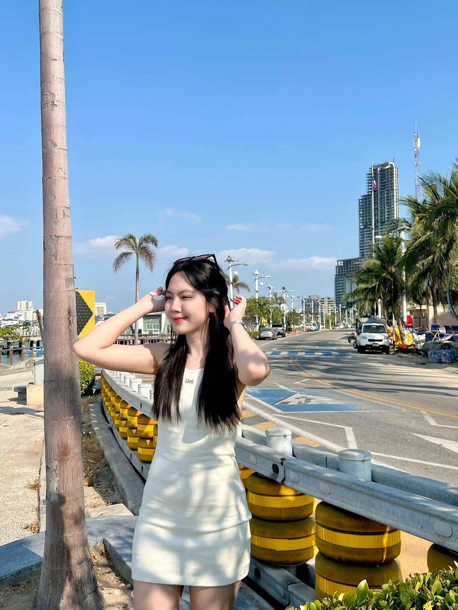 ถ่ายรูปจุดชมวิวแหลมบาลีฮาย พัทยา📸 | แกลเลอรีที่โพสต์โดย P.nat 🐰 | Lemon8