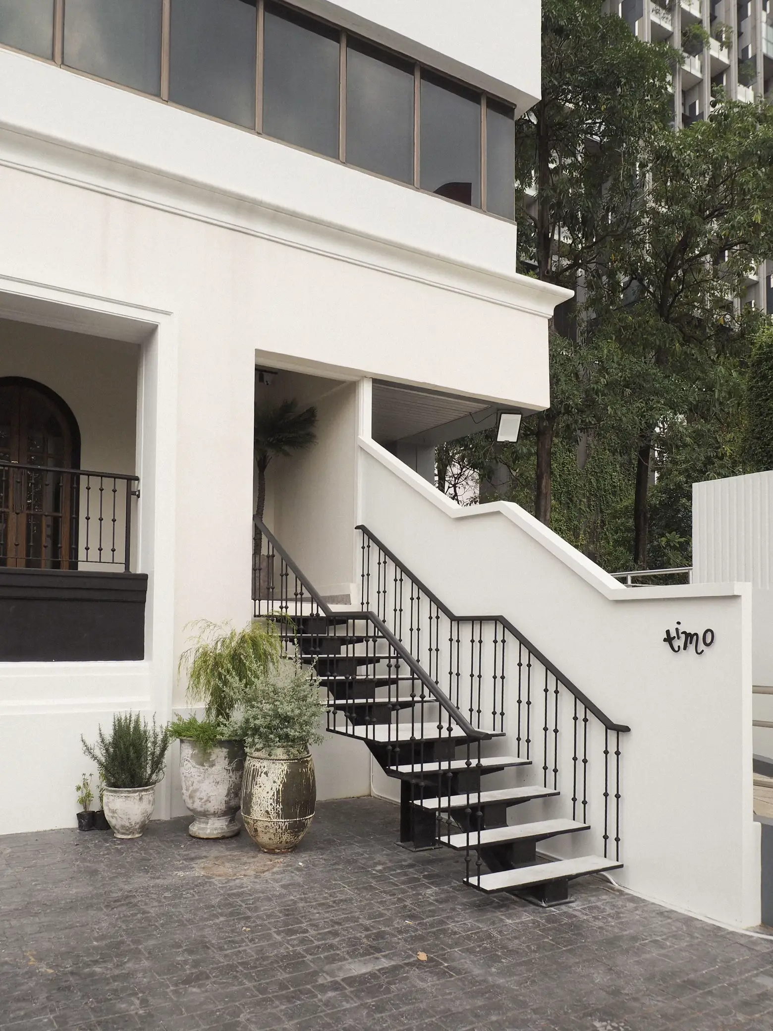 Timo Sathorn คาเฟ่เปิดใหม่ใจกลางสาทร | แกลเลอรีที่โพสต์โดย Ppair | Lemon8